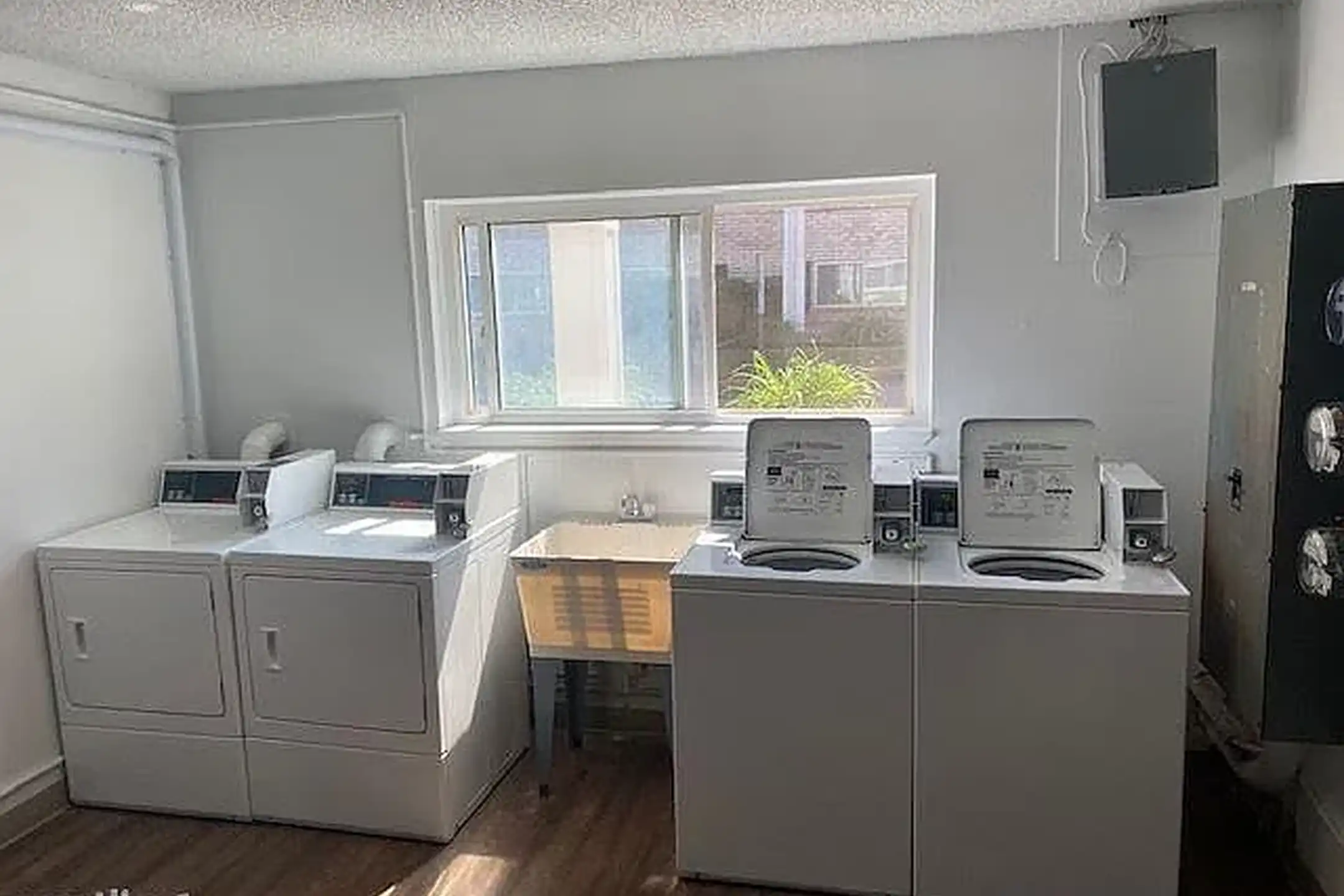 Riverside - Marshall, MI 49068 | ApartmentGuide.com