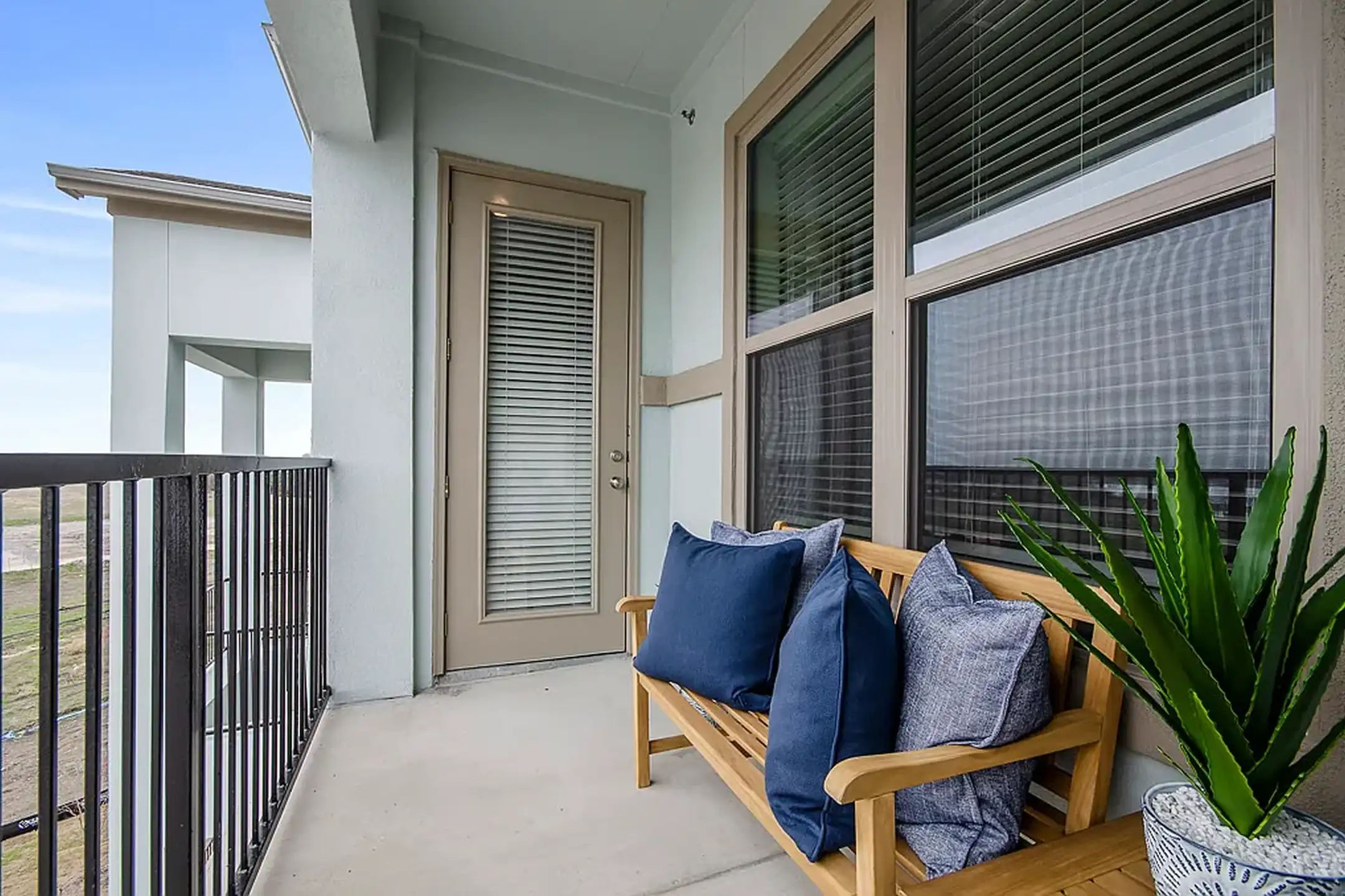 Park at Bayside - Rowlett, TX 75088 | ApartmentGuide.com