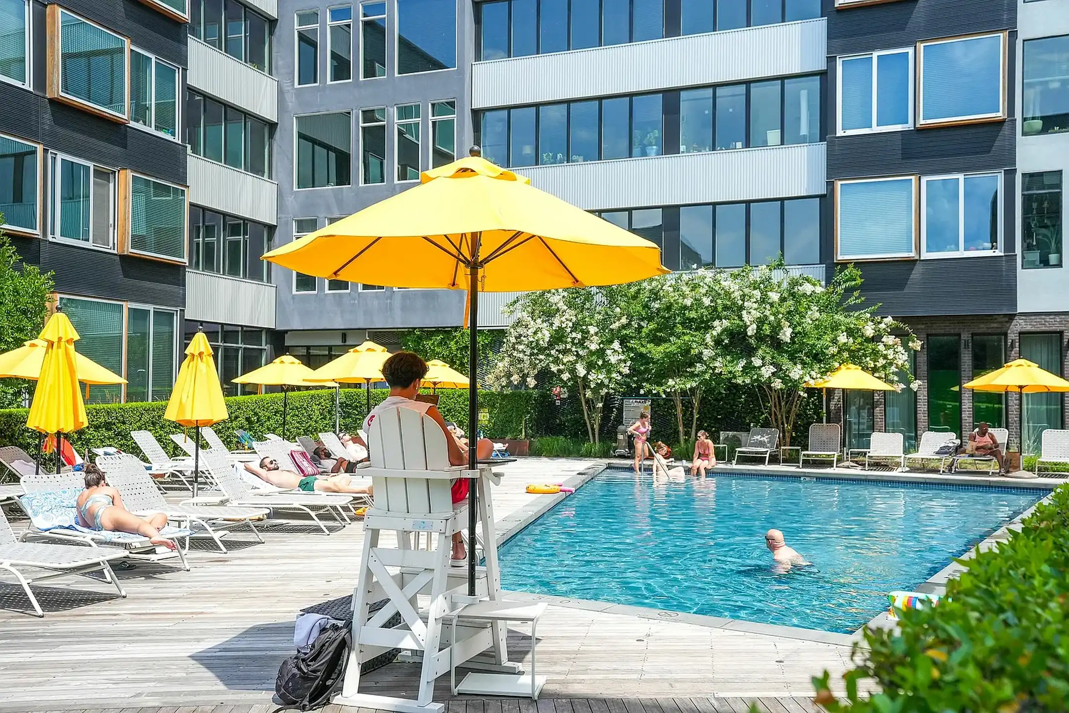 Harrison Urby - Harrison, NJ 07029 | ApartmentGuide.com