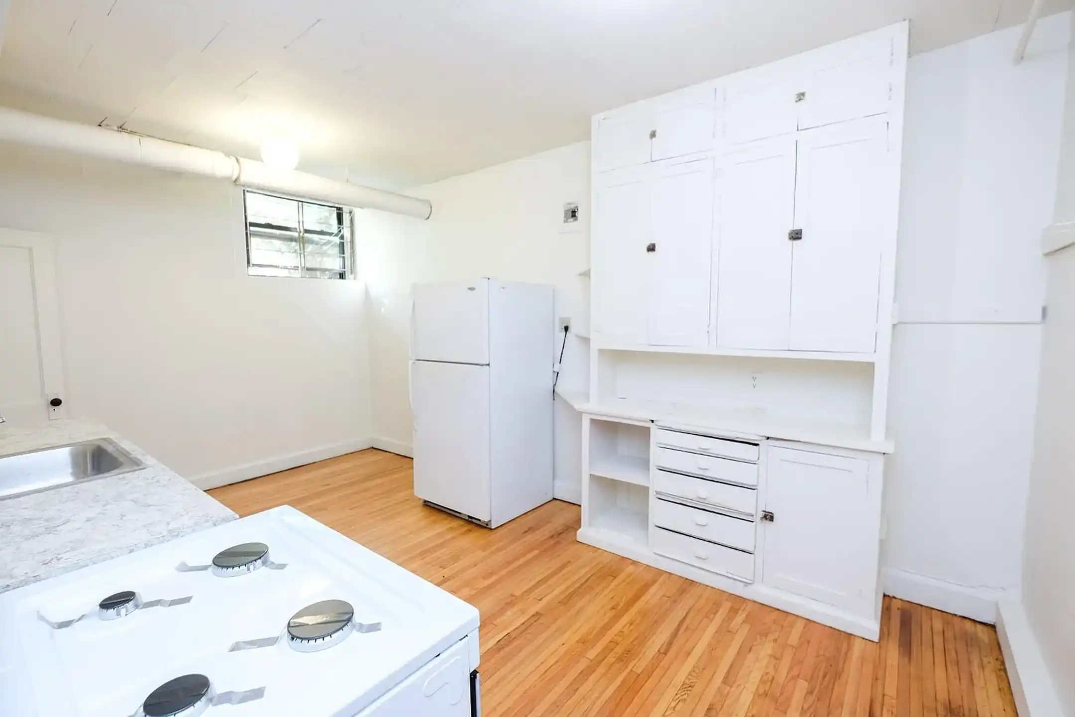 Yale Apartments - Saint Paul, MN 55104 | ApartmentGuide.com