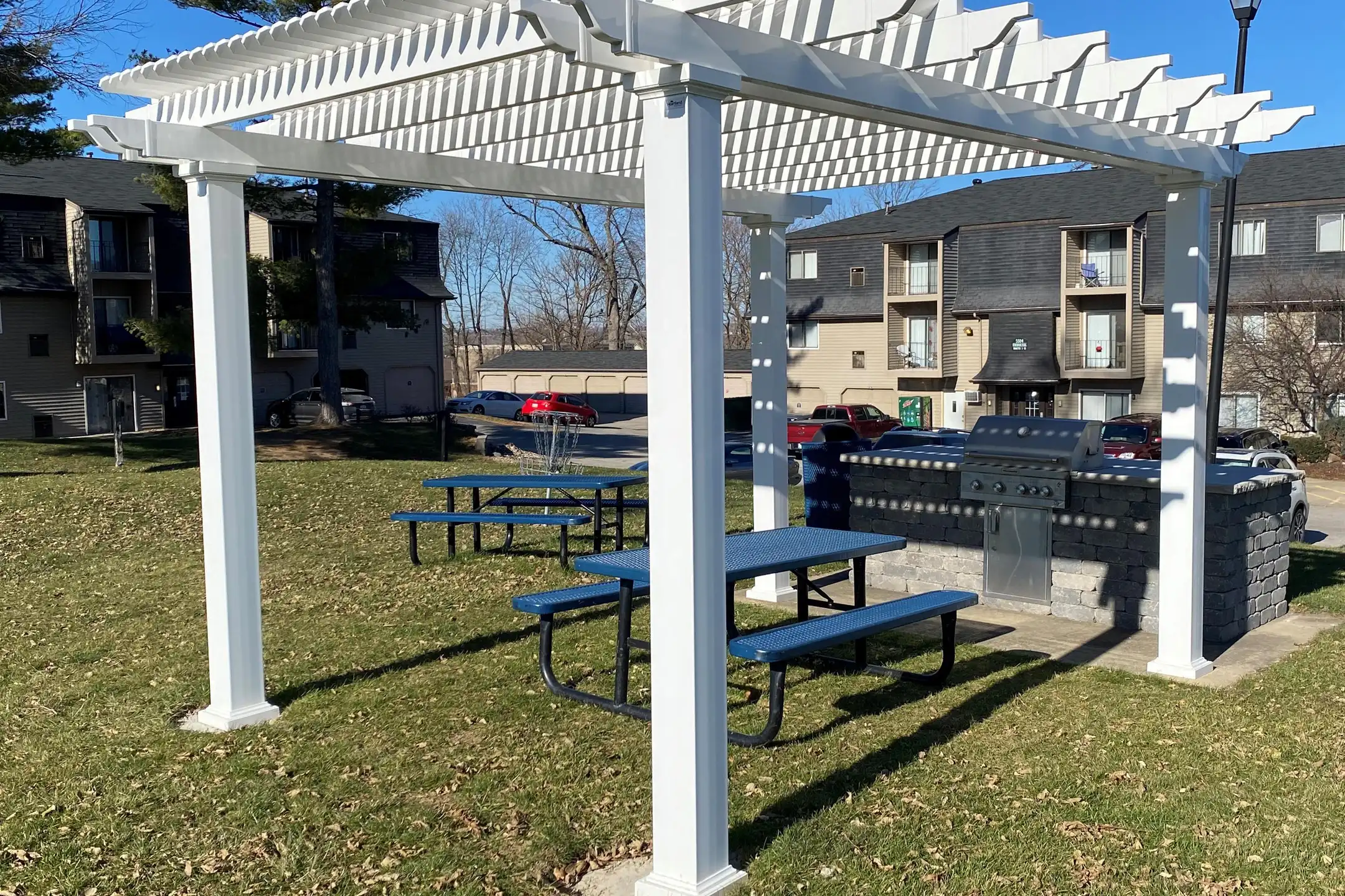 5502 Kirkwood Blvd SW unit 4 - Cedar Rapids, IA 52404 | ApartmentGuide.com