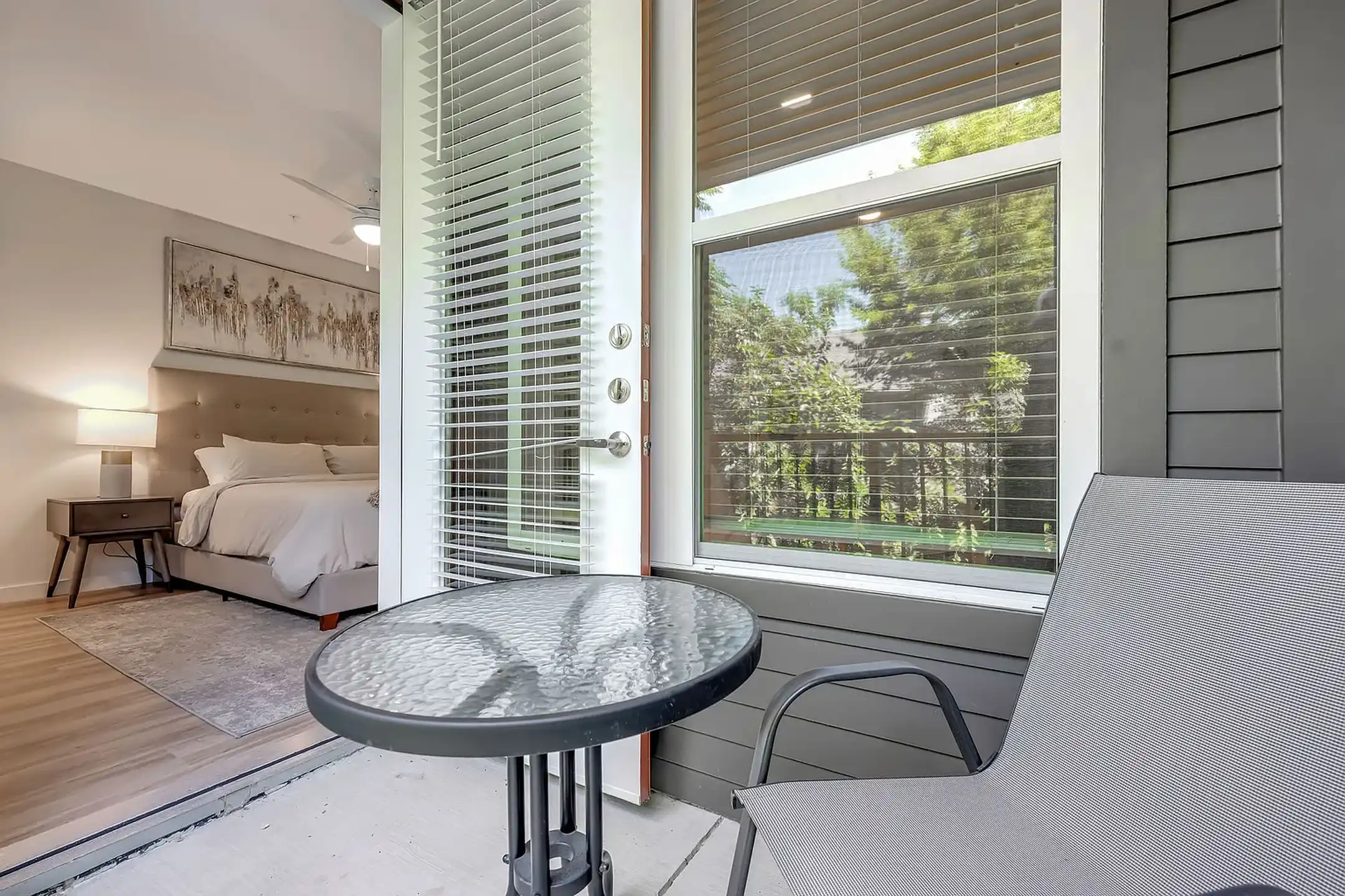 Gateway Park - Dallas, TX 75203 | ApartmentGuide.com