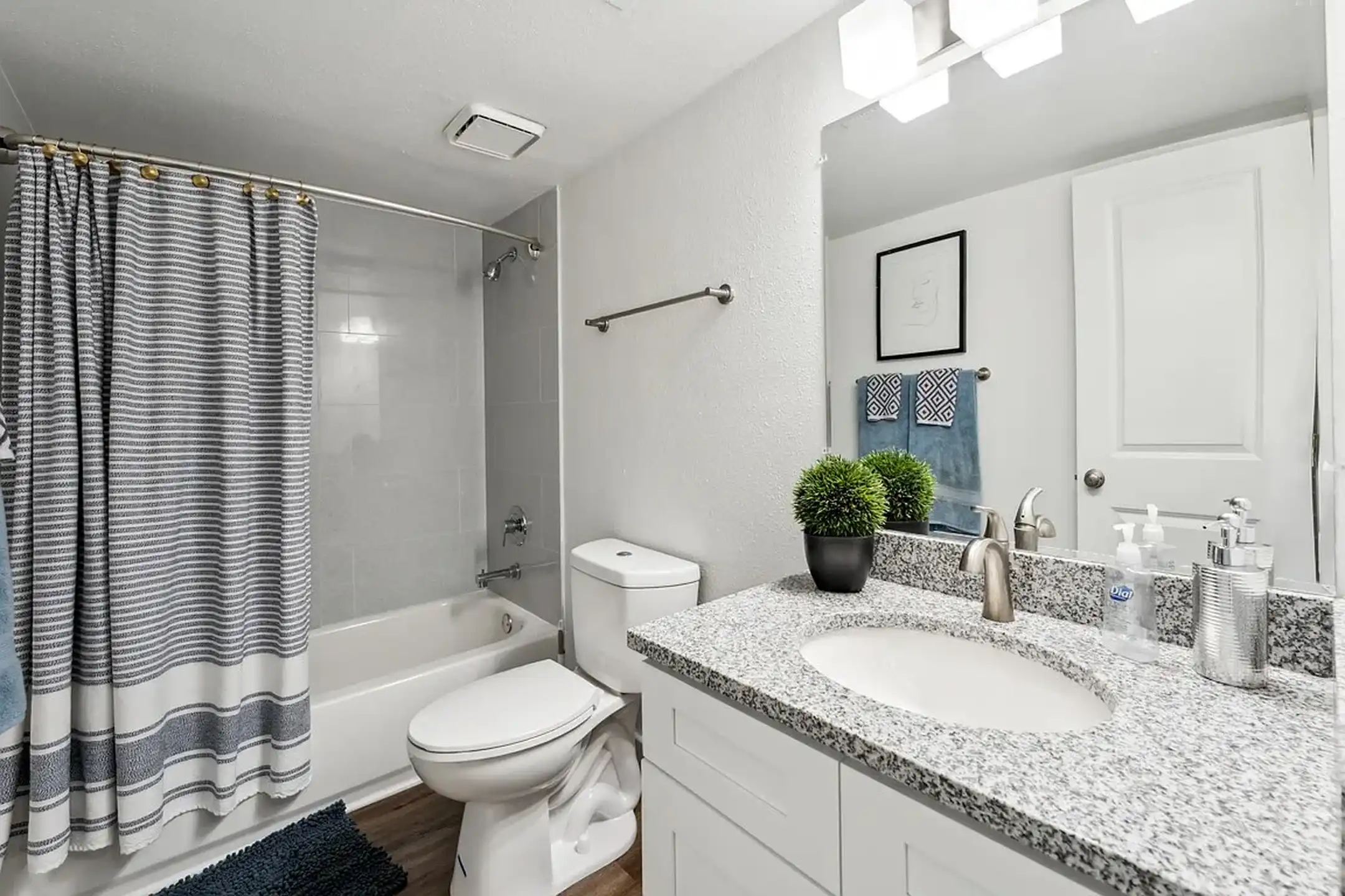 Linkhorn Bay Apartments - Virginia Beach, VA 23451 | ApartmentGuide.com