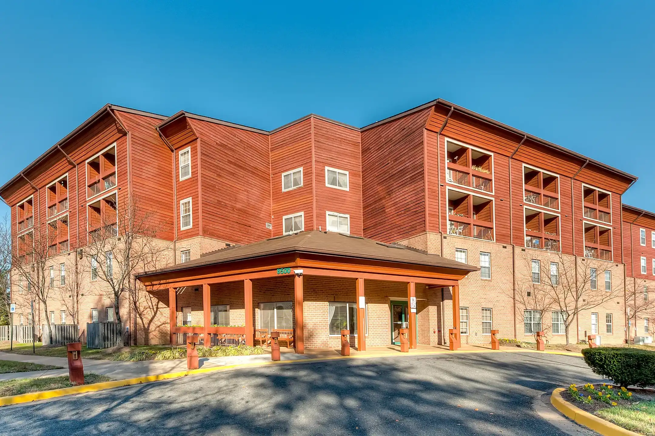 Clinton Manor - Clinton, MD 20735 | ApartmentGuide.com