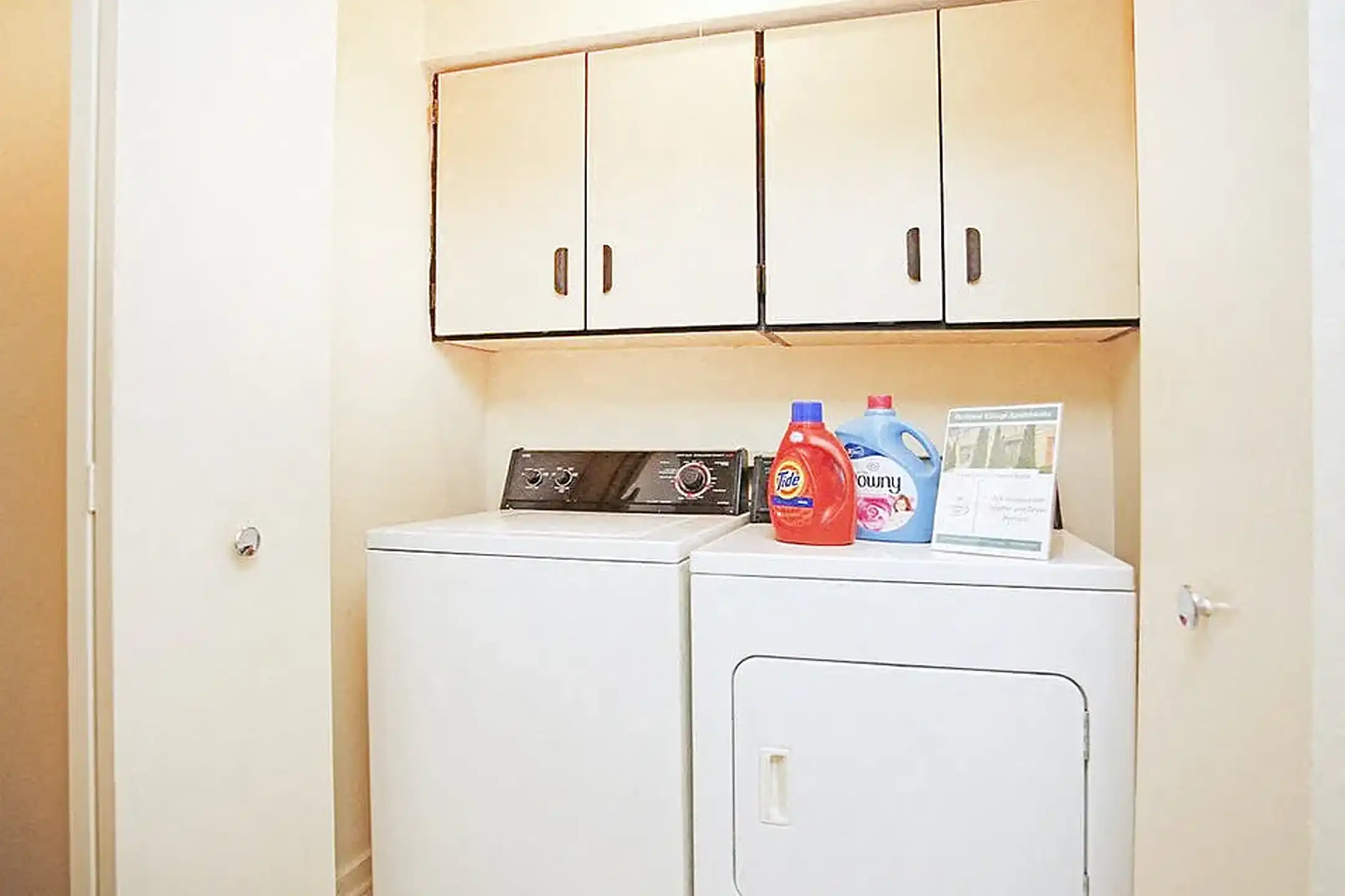 Golfview Village - Rantoul, IL 61866 | ApartmentGuide.com