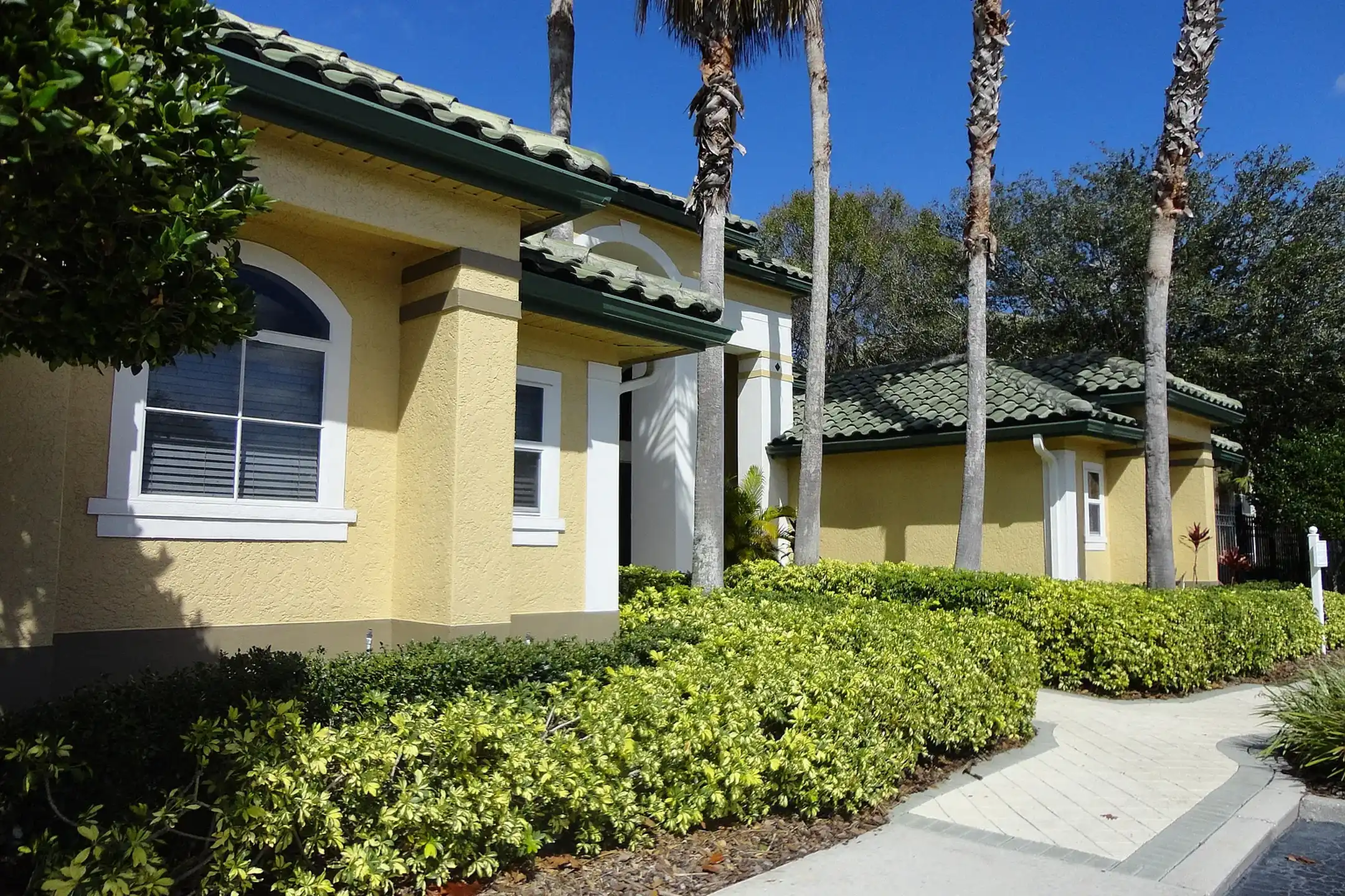 Mira Lagos Apartments - Bradenton, FL 34208 | ApartmentGuide.com