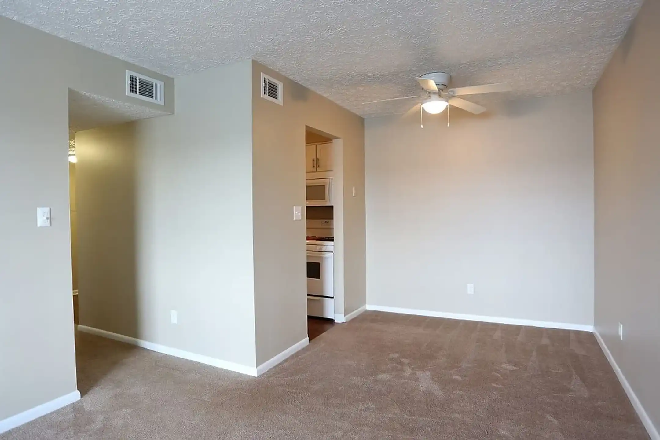 Stadium View Apartments - Columbus, OH 43212 | ApartmentGuide.com