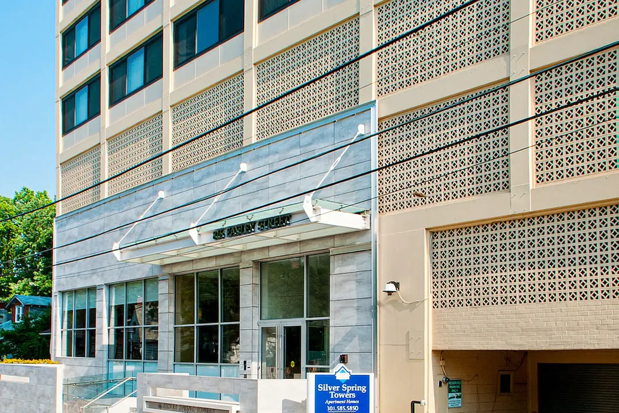 Silver Spring Towers - Silver Spring, MD 20910 | ApartmentGuide.com