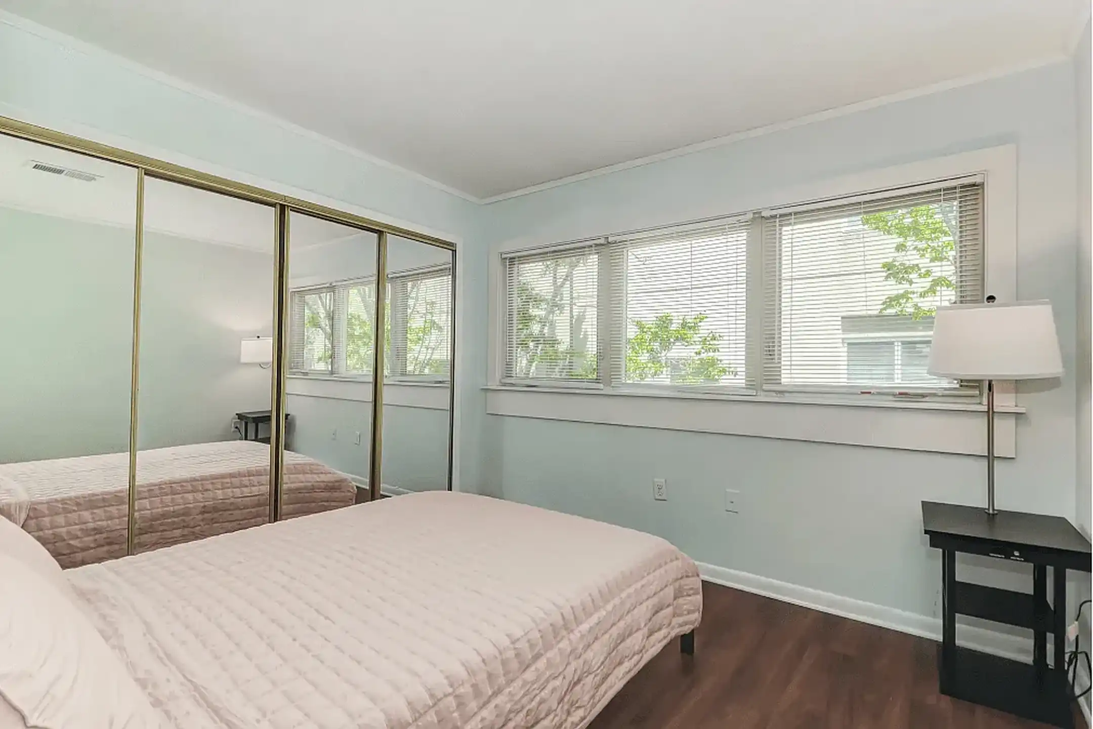 Bee Street - Charleston, SC 29403 | ApartmentGuide.com