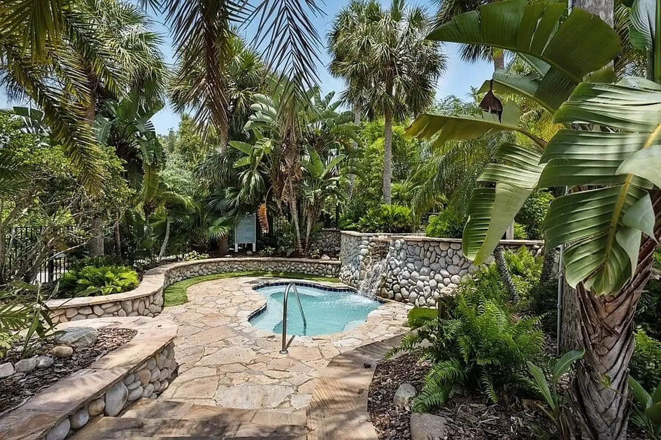 Veranda at Westchase - Tampa, FL 33635 | ApartmentGuide.com