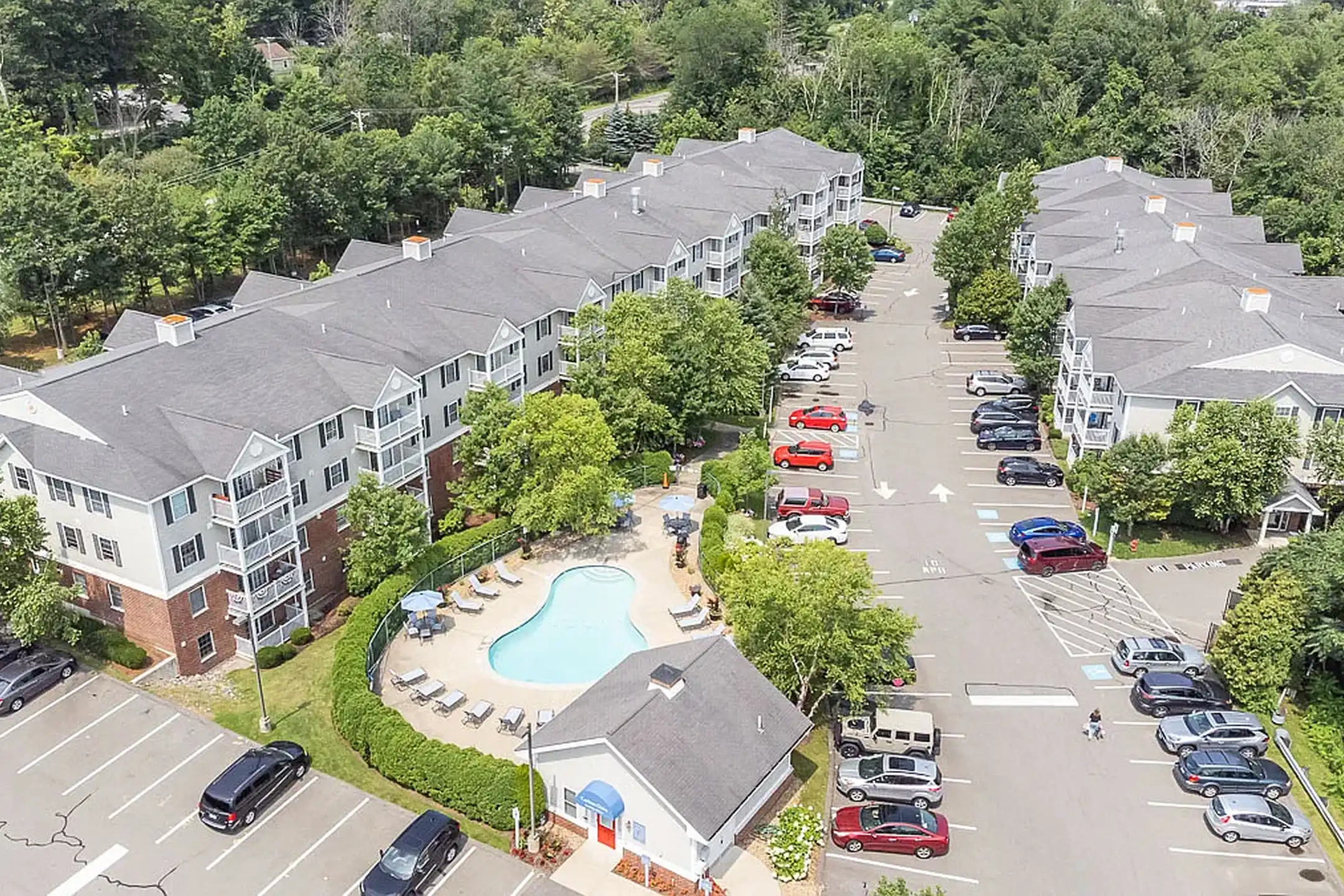 Carlton Oaks - Salem, NH 03079 | ApartmentGuide.com
