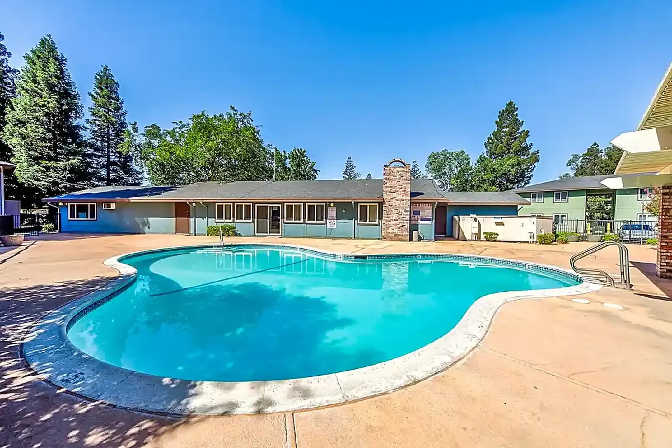 Lotus Landing Apartments - Sacramento, CA 95823 | ApartmentGuide.com