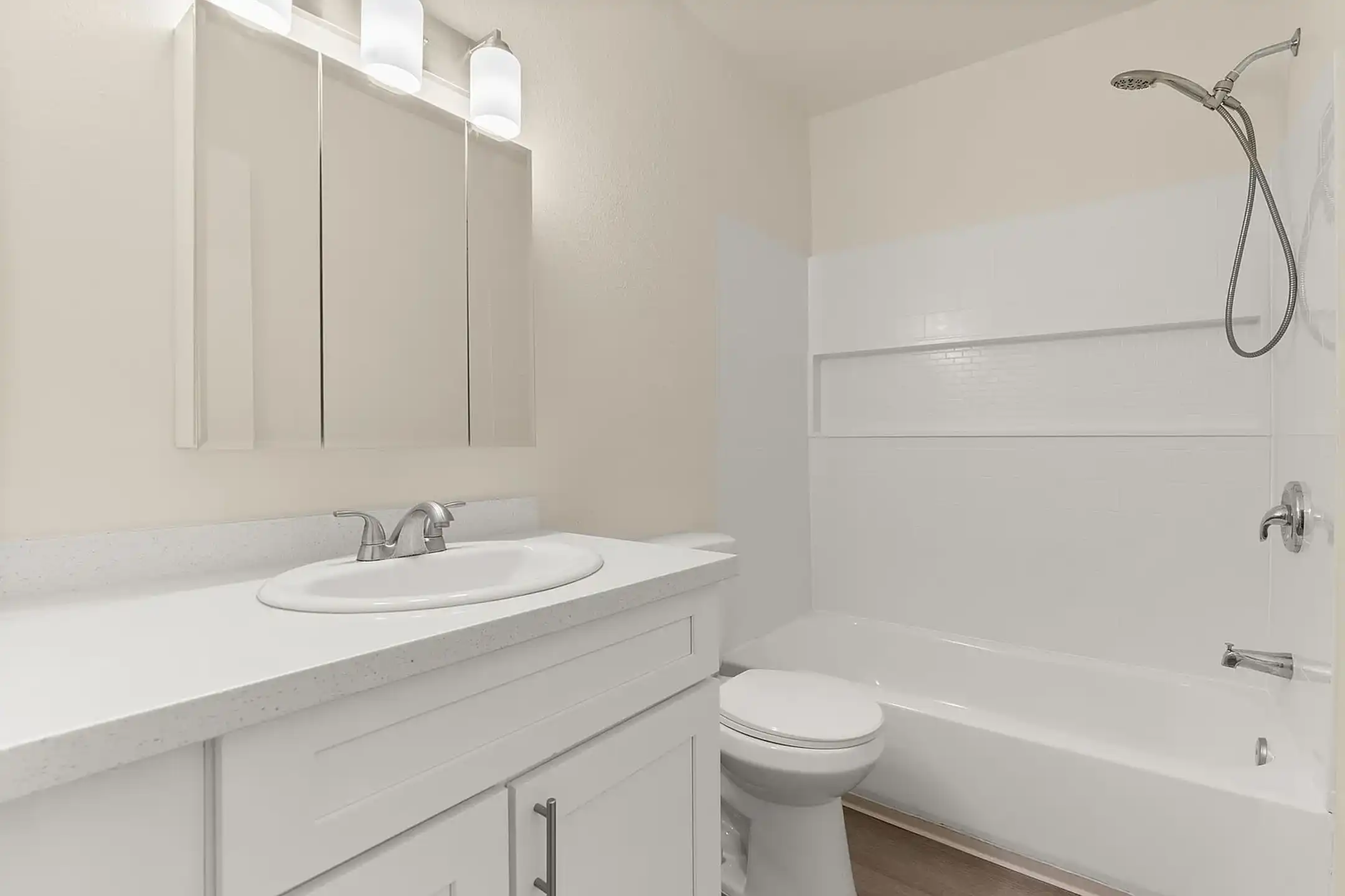 Melrose Place Apartments - Riverside, CA 92504 | ApartmentGuide.com