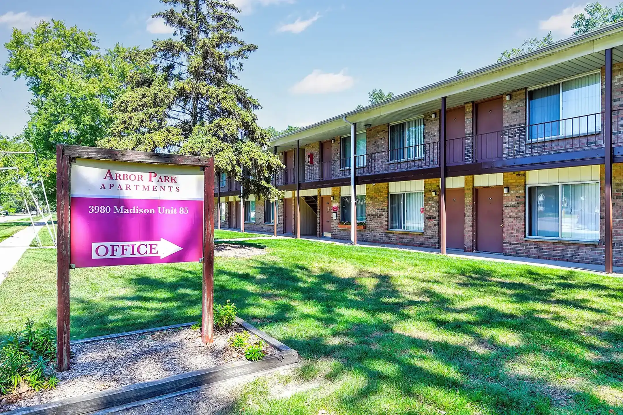 Arbor Park Apartments - Wyoming, MI 49548 | ApartmentGuide.com