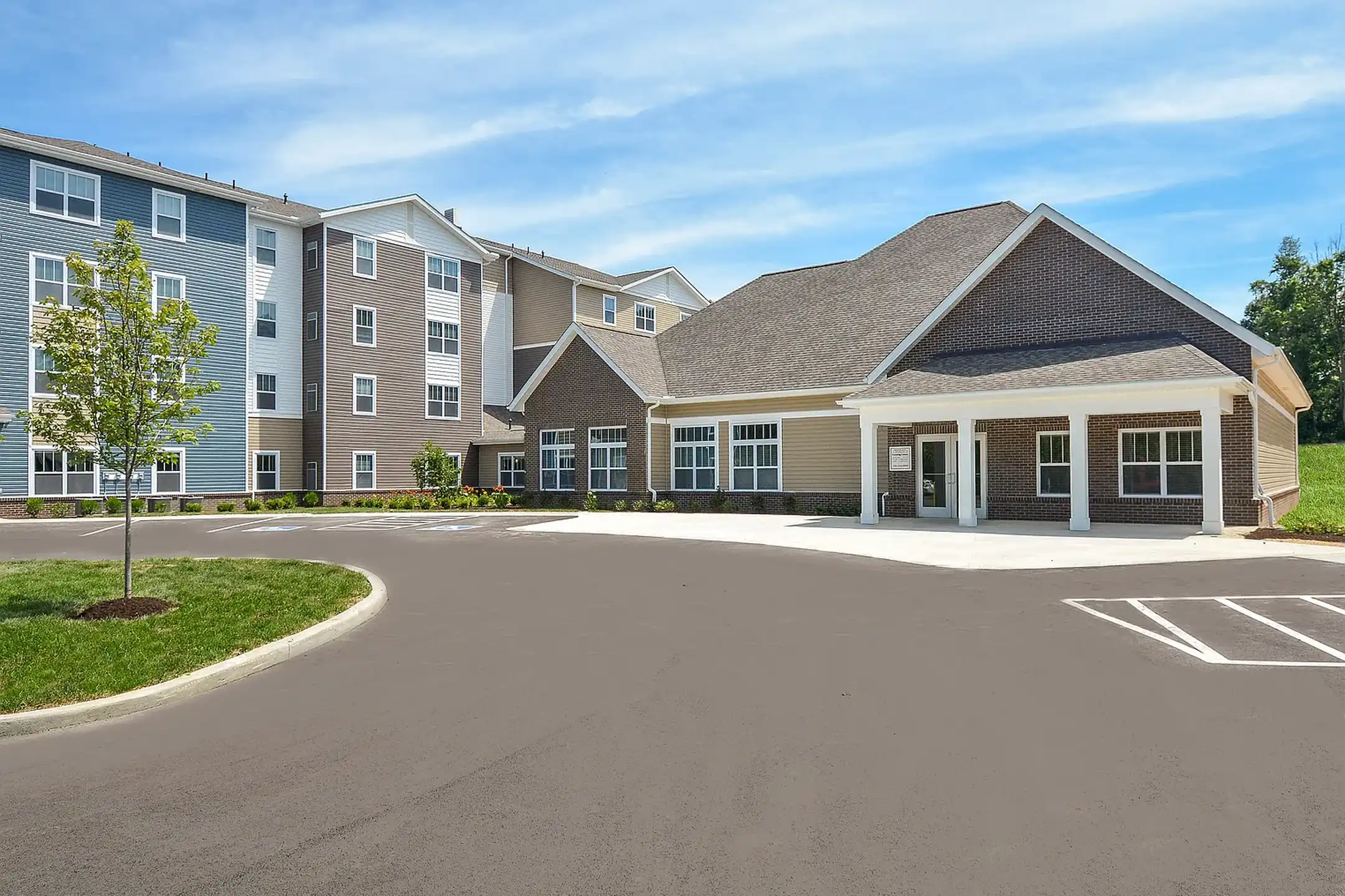Brookside Residences Apartment Homes - Cuyahoga Falls, OH 44224 ...