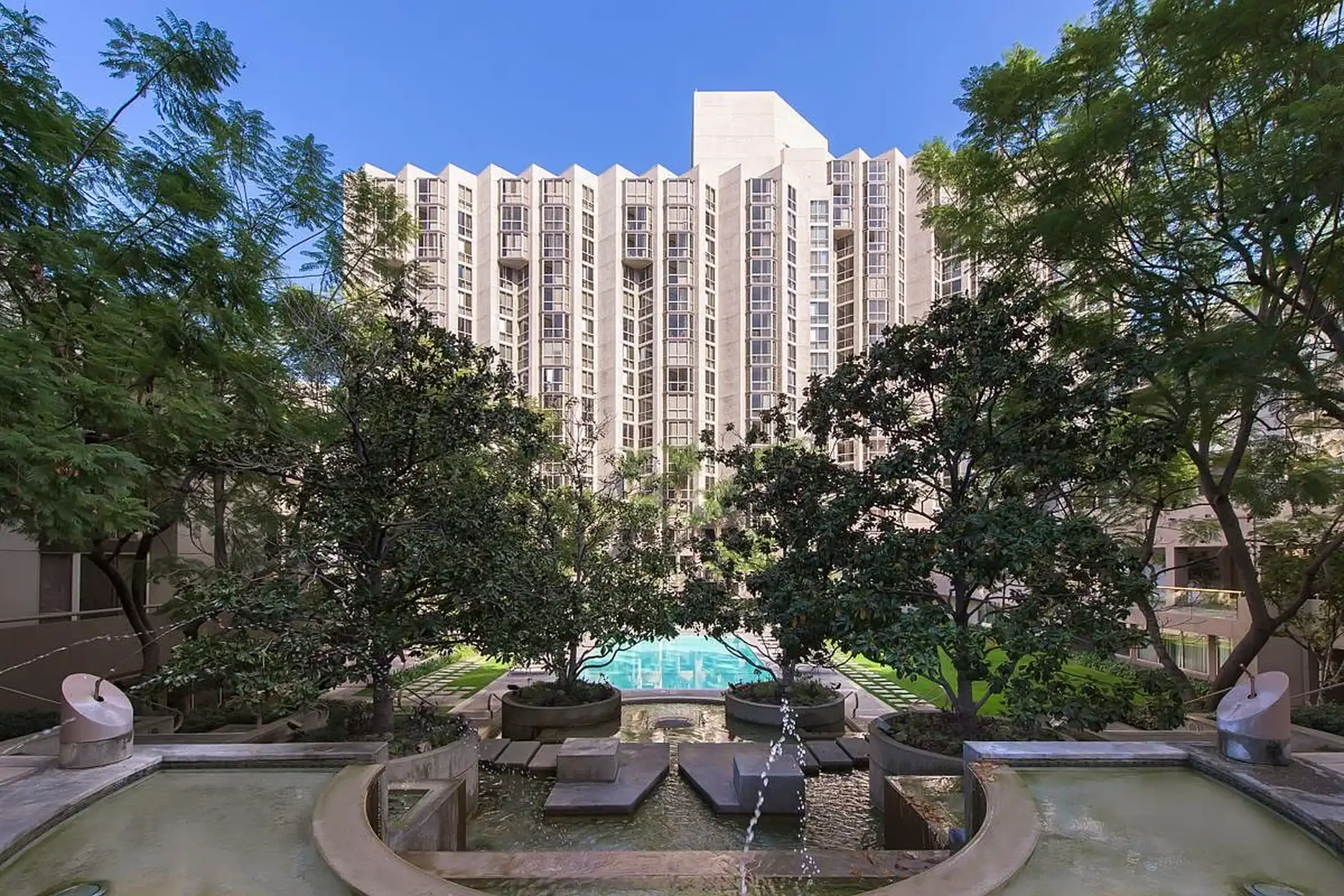 Promenade Towers - Los Angeles, CA 90012 | ApartmentGuide.com