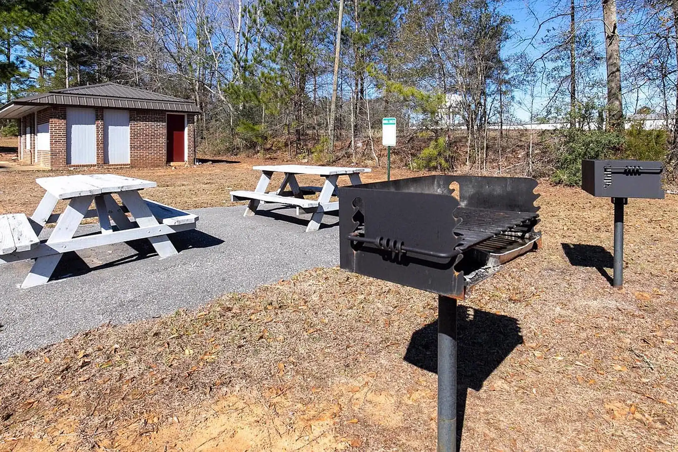 Dixon Heights - Andalusia, AL 36421 | ApartmentGuide.com