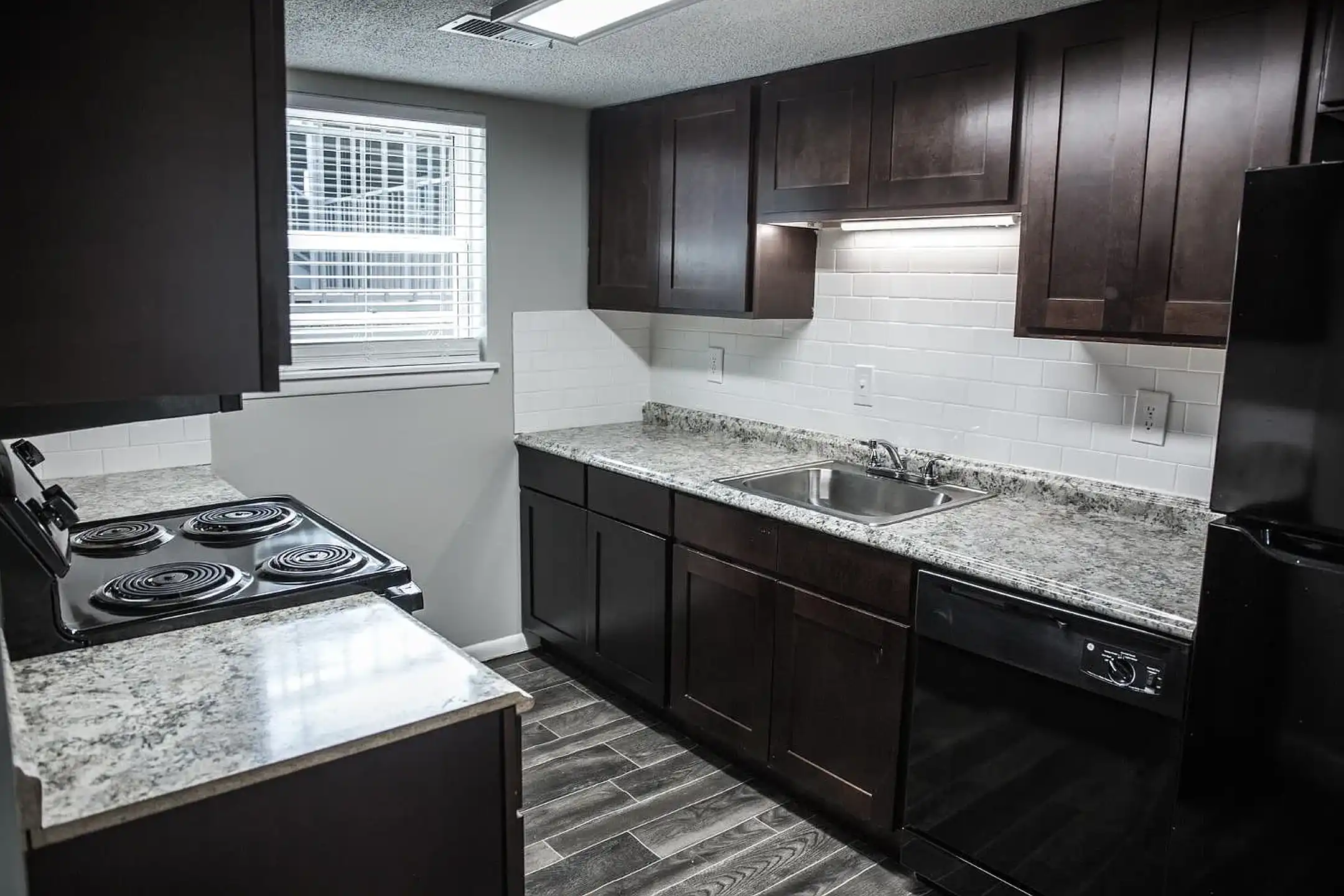 Ridge at Crestwood - Birmingham, AL 35210 | ApartmentGuide.com