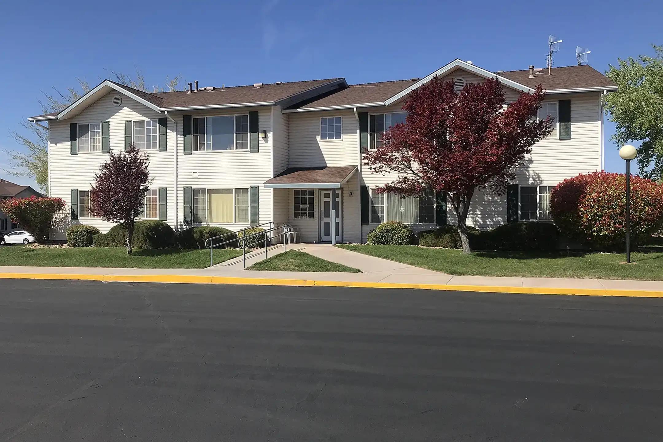 Renee Ann Apartments - Hurricane, UT 84737 | ApartmentGuide.com
