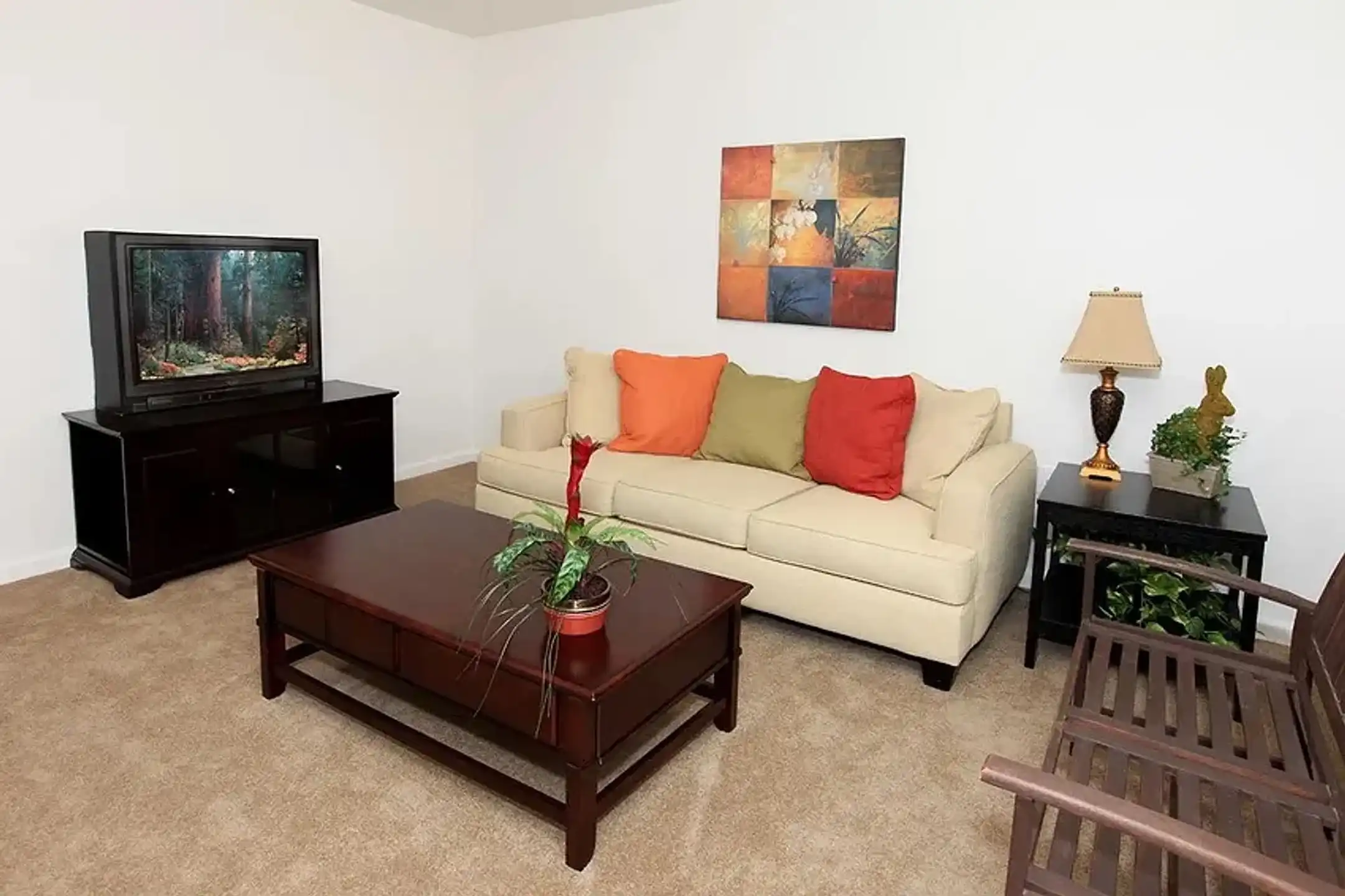 Parc Grove Commons - Fresno, CA 93703 | ApartmentGuide.com