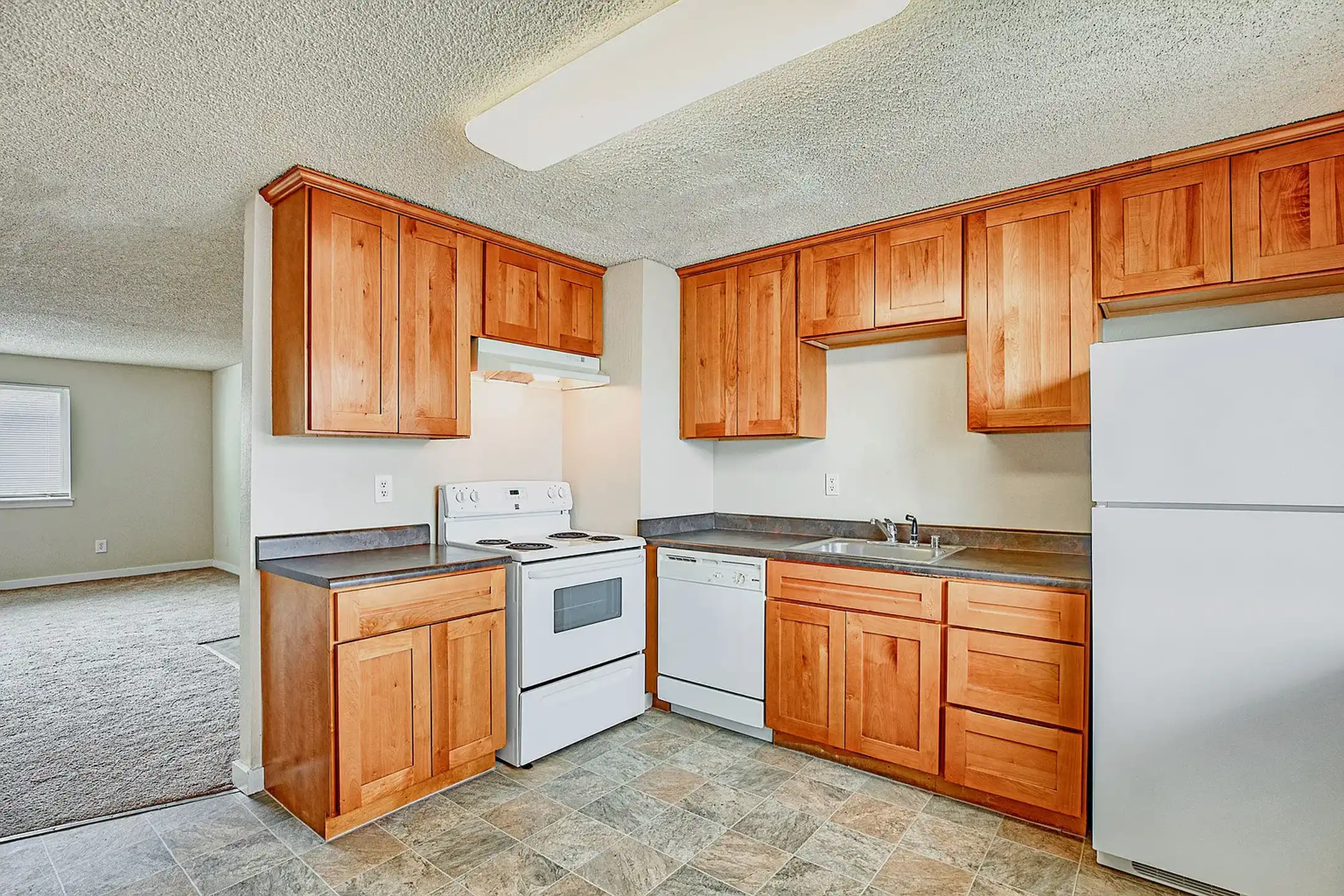 Arbor Place Apartments - Auburn, WA 98001 | ApartmentGuide.com