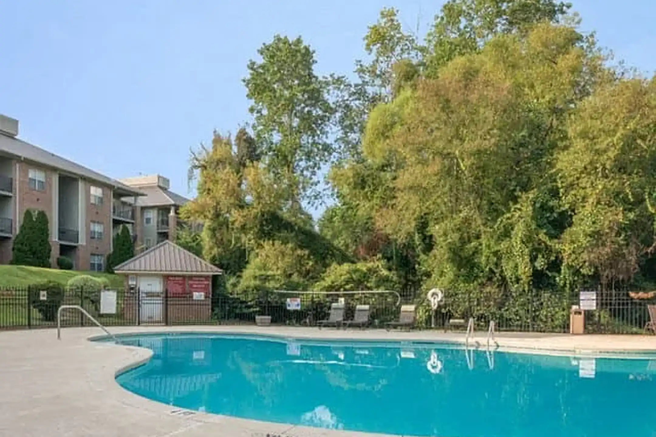 Kings Pointe Apartments - Fayetteville, NC 28314 | ApartmentGuide.com