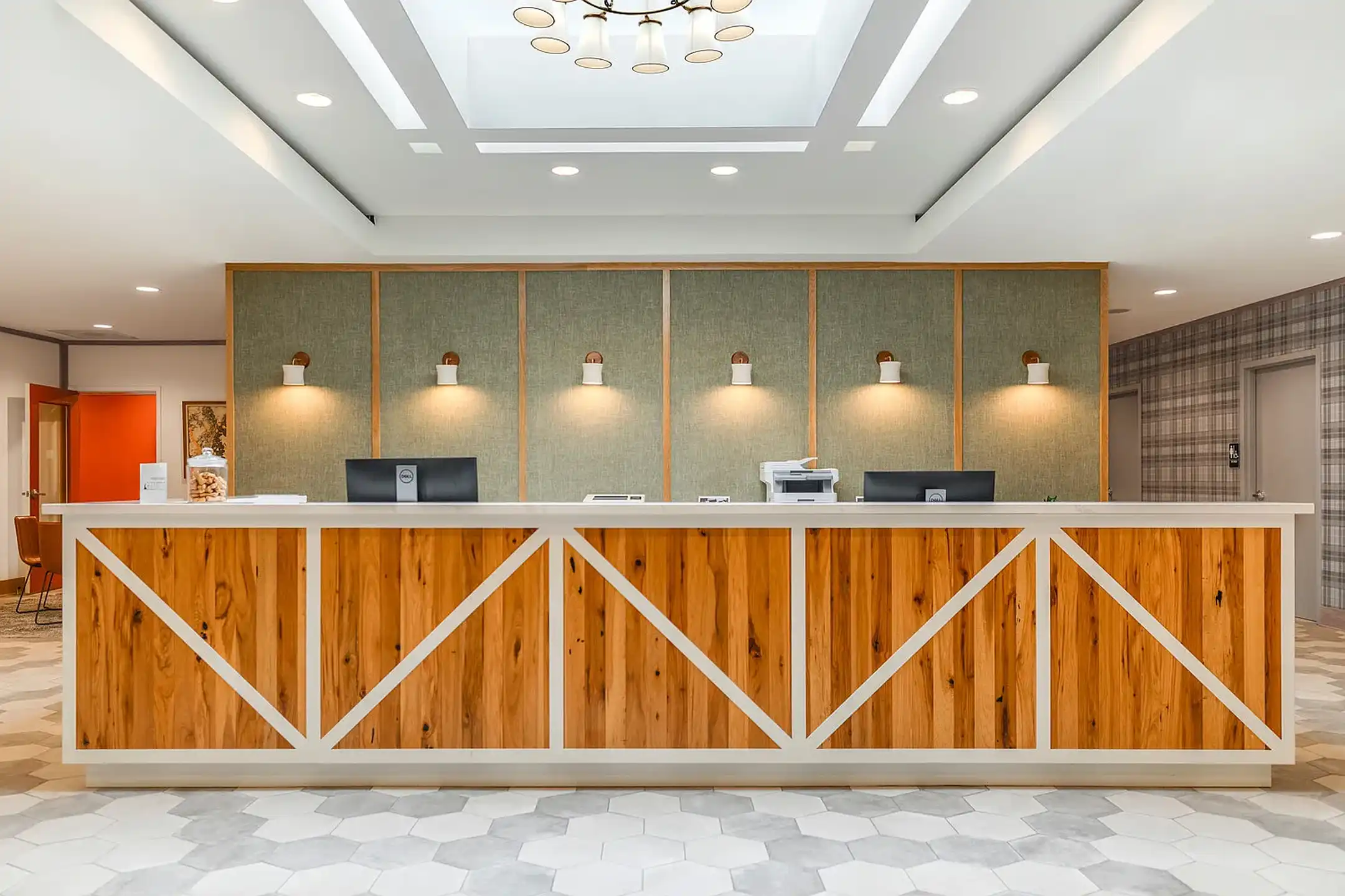Falls Green - Falls Church, VA 22044 | ApartmentGuide.com