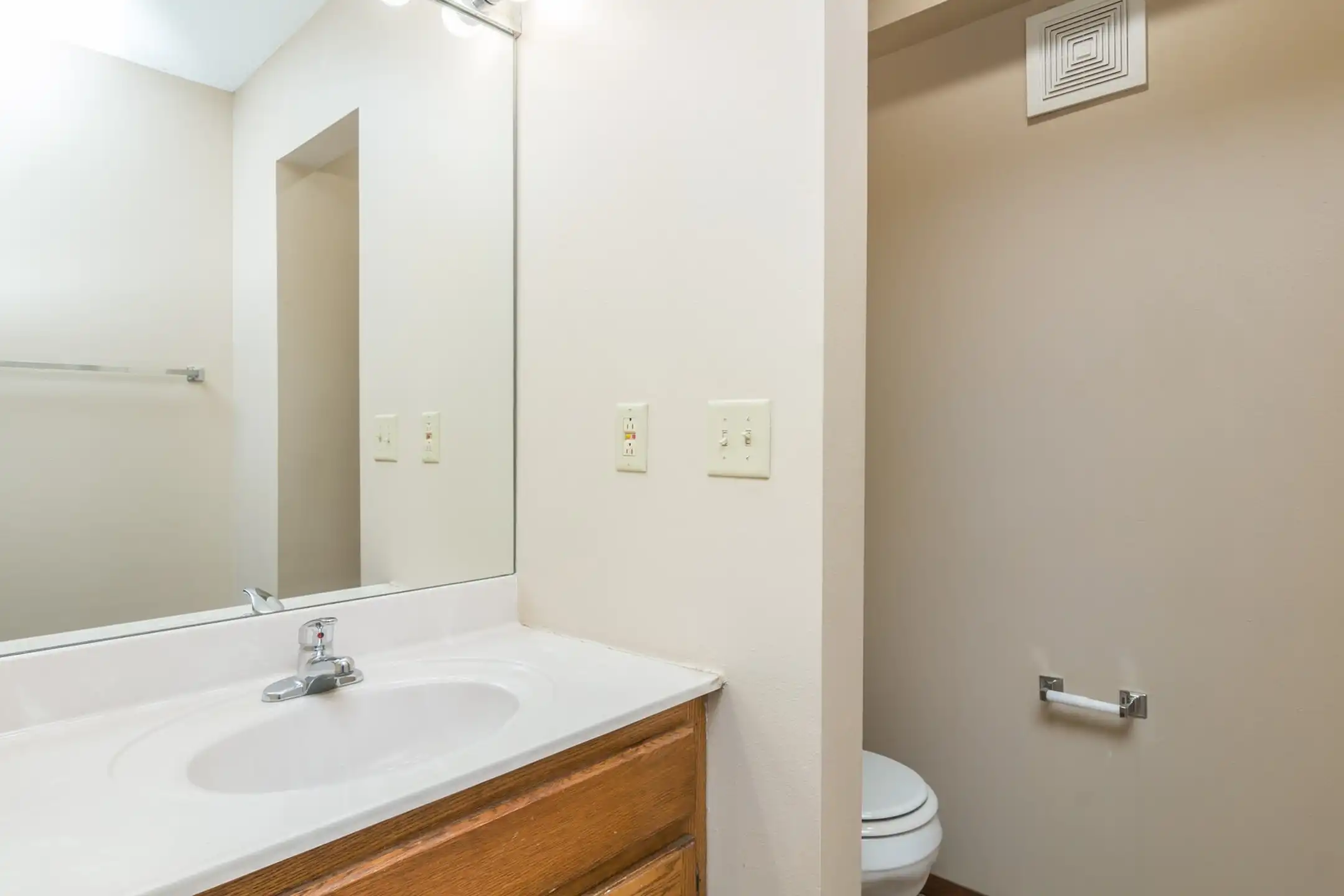 4901 S Mac Arthur Ln unit 4901-08 - Harrisburg, SD 57032 ...