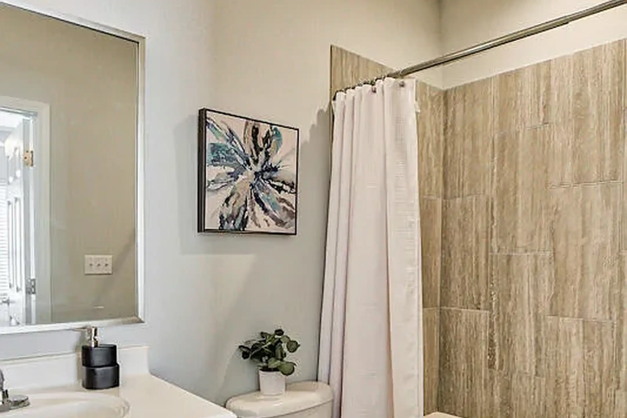 LTL Royal Palms Baton Rouge MT LLC - Baton Rouge, LA 70816 ...