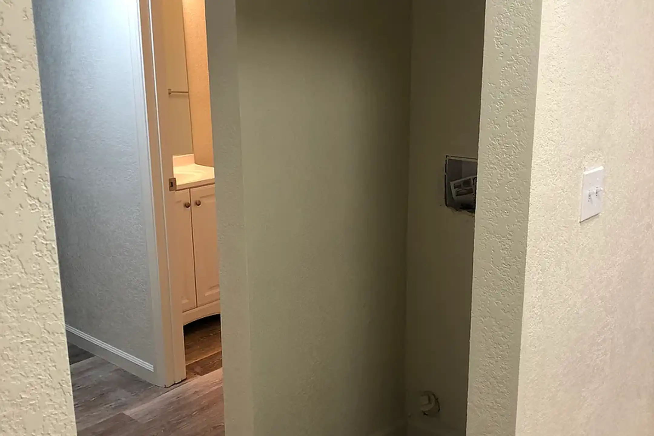 Willow Glen - Sacramento, CA 95823 | ApartmentGuide.com