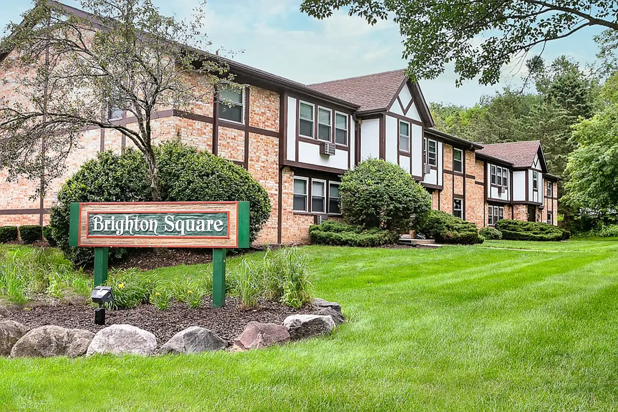 Brighton Square - Madison, WI 53713 | ApartmentGuide.com