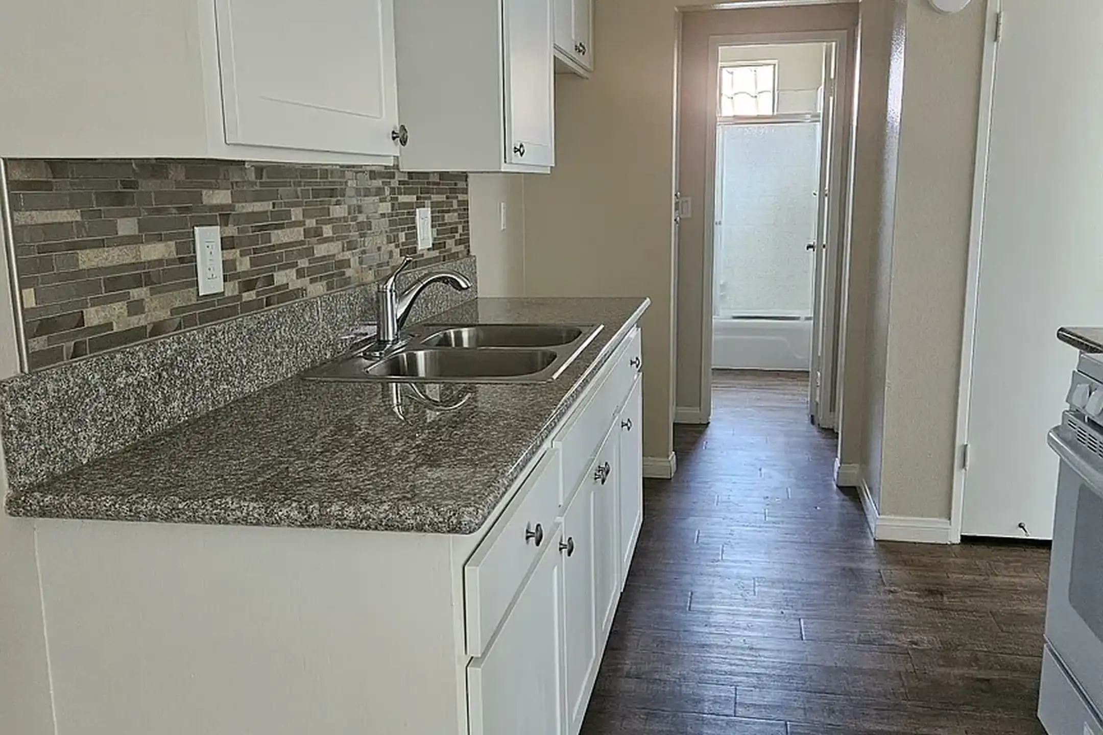 Bright & Wardman Apartments - Whittier, CA 90602 | ApartmentGuide.com