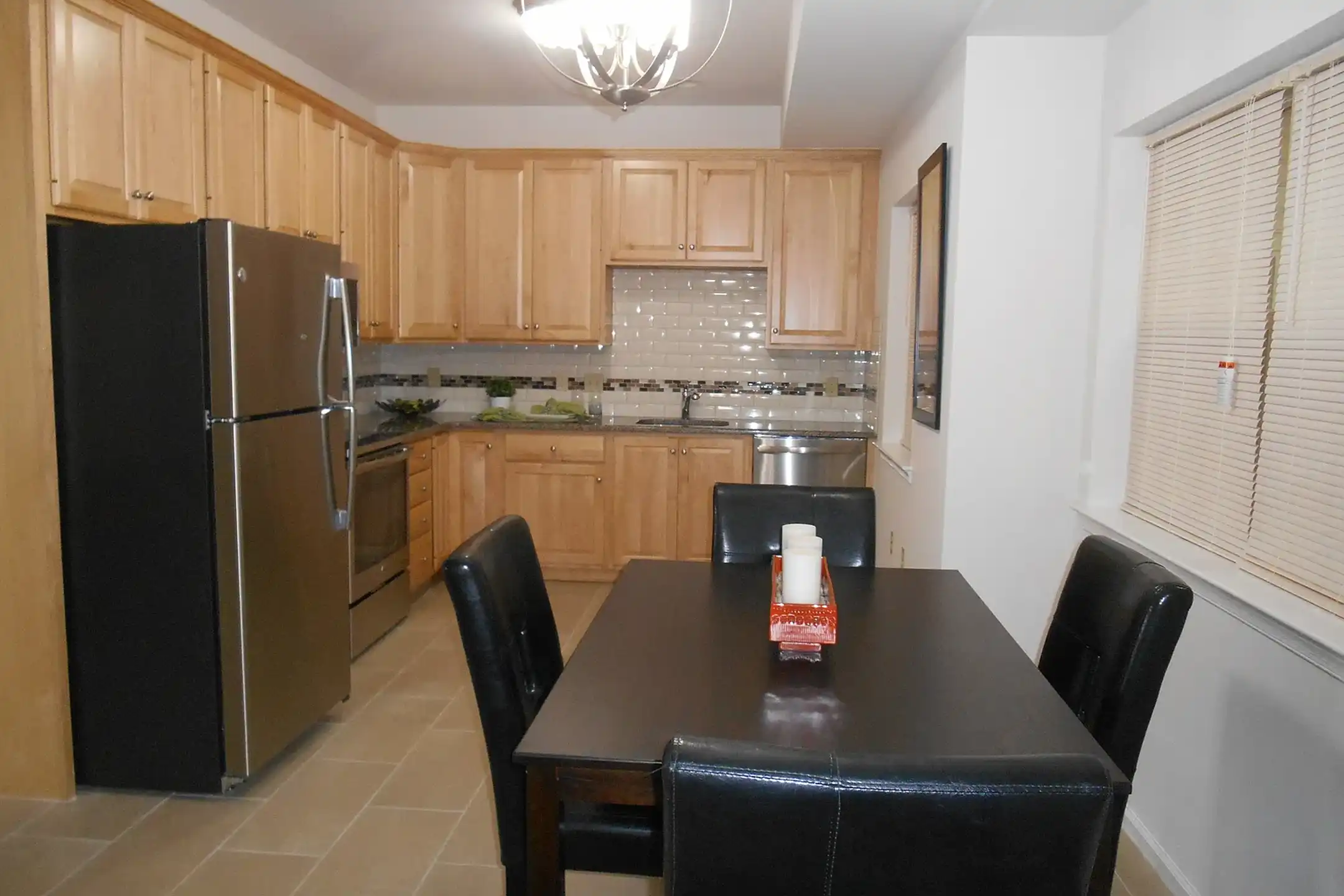 Amberley at Blue Bell Apartments - Blue Bell, PA 19422 | ApartmentGuide.com