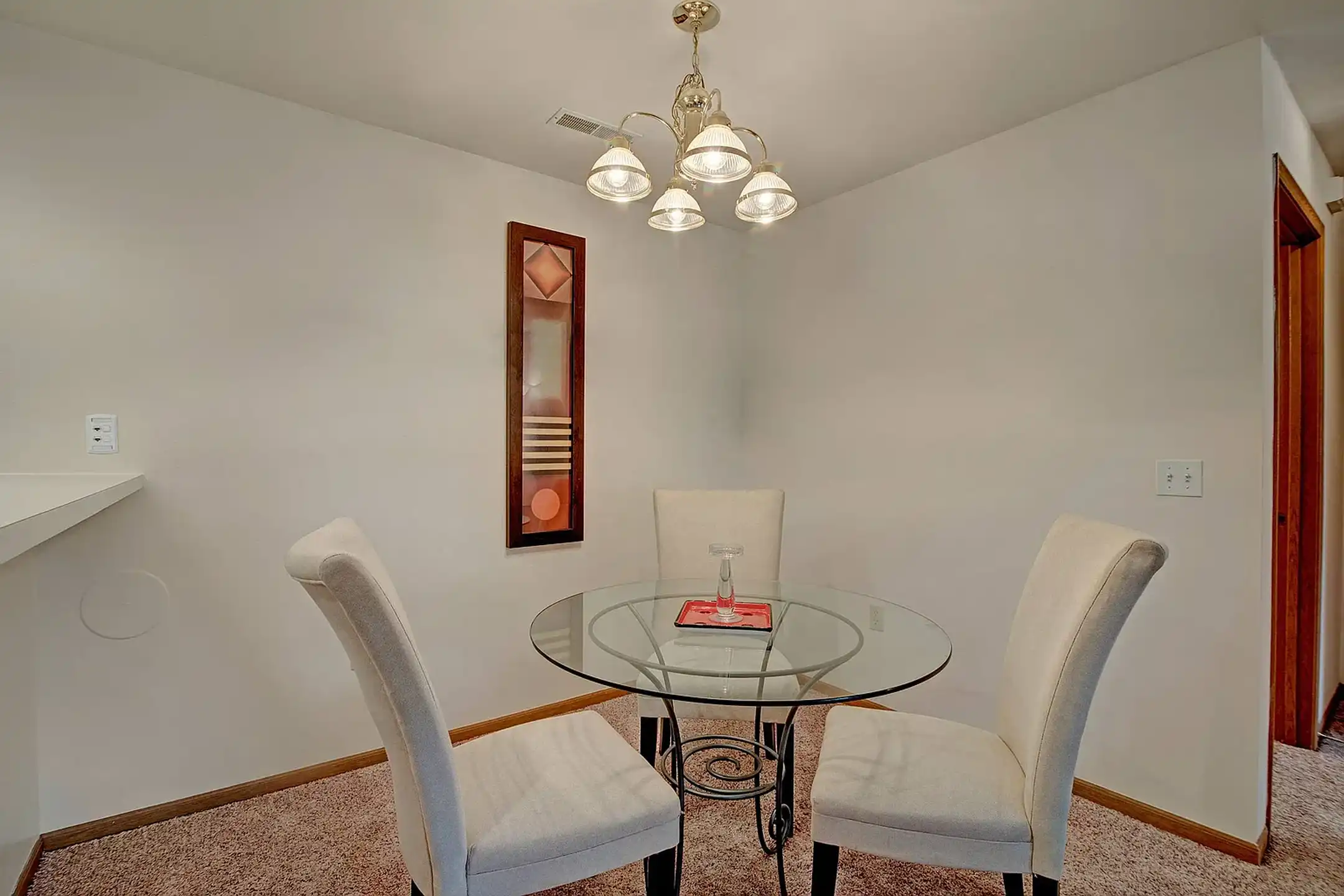 Arbor Ridge - Milwaukee, WI 53224 | ApartmentGuide.com