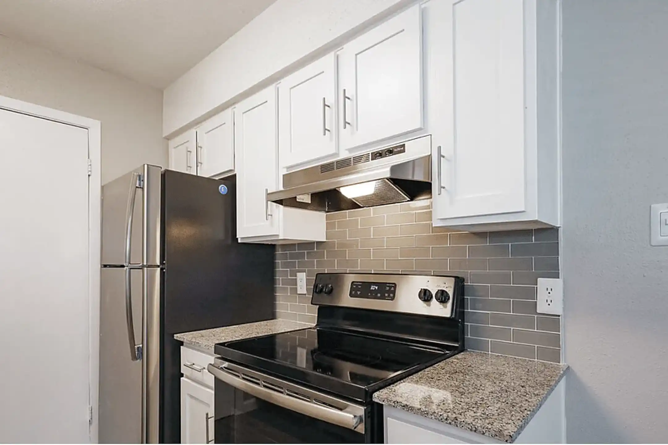 The Lantern Apartments - Austin, TX 78750 | ApartmentGuide.com