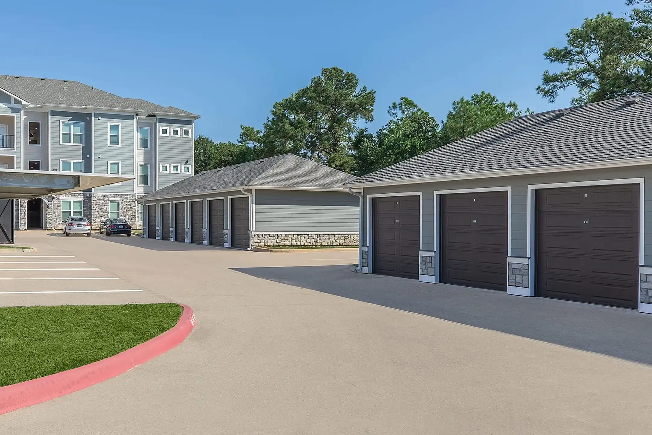 Delta Manor - Beaumont, TX 77705 | ApartmentGuide.com
