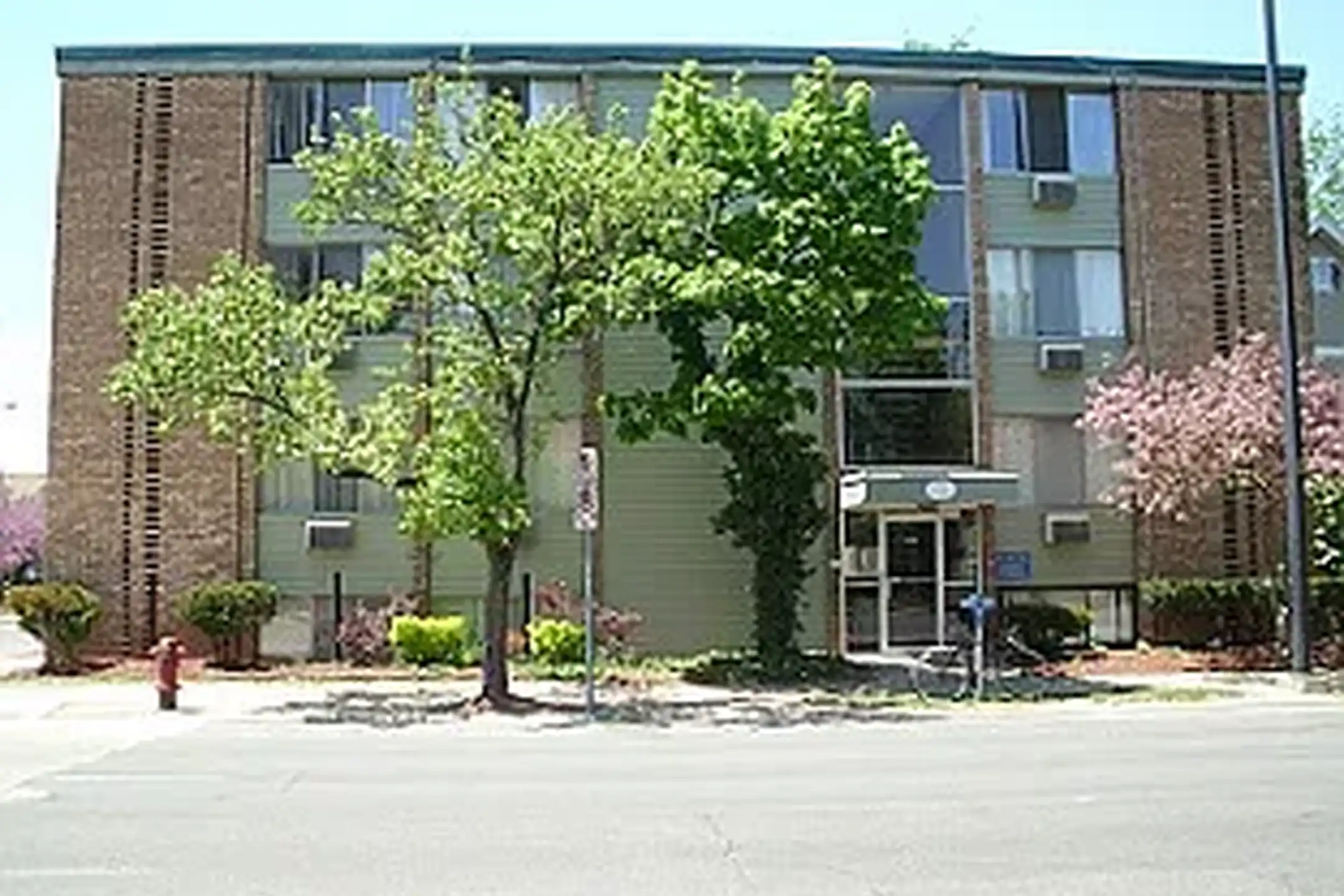 344 S Division - Ann Arbor, MI 48104 | ApartmentGuide.com