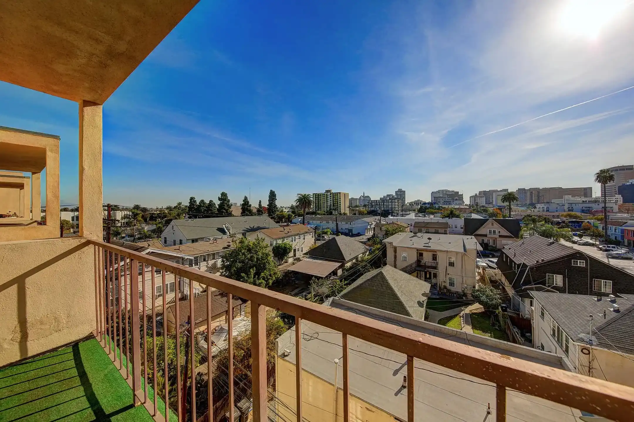 Linden Lofts Apartments of Long Beach - Long Beach, CA 90802 ...