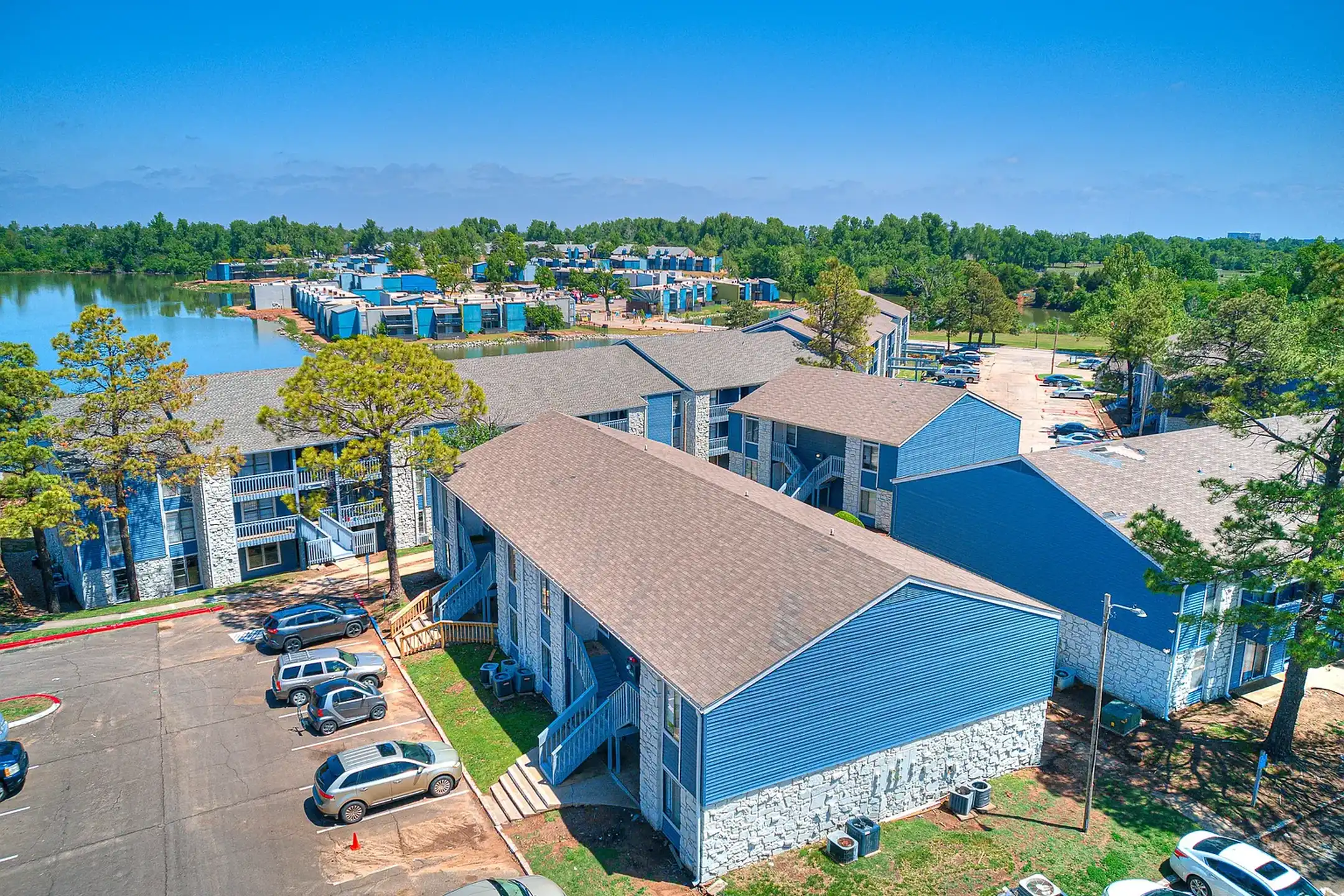 Diamond Lake Apartments - Oklahoma City, OK 73122 | ApartmentGuide.com
