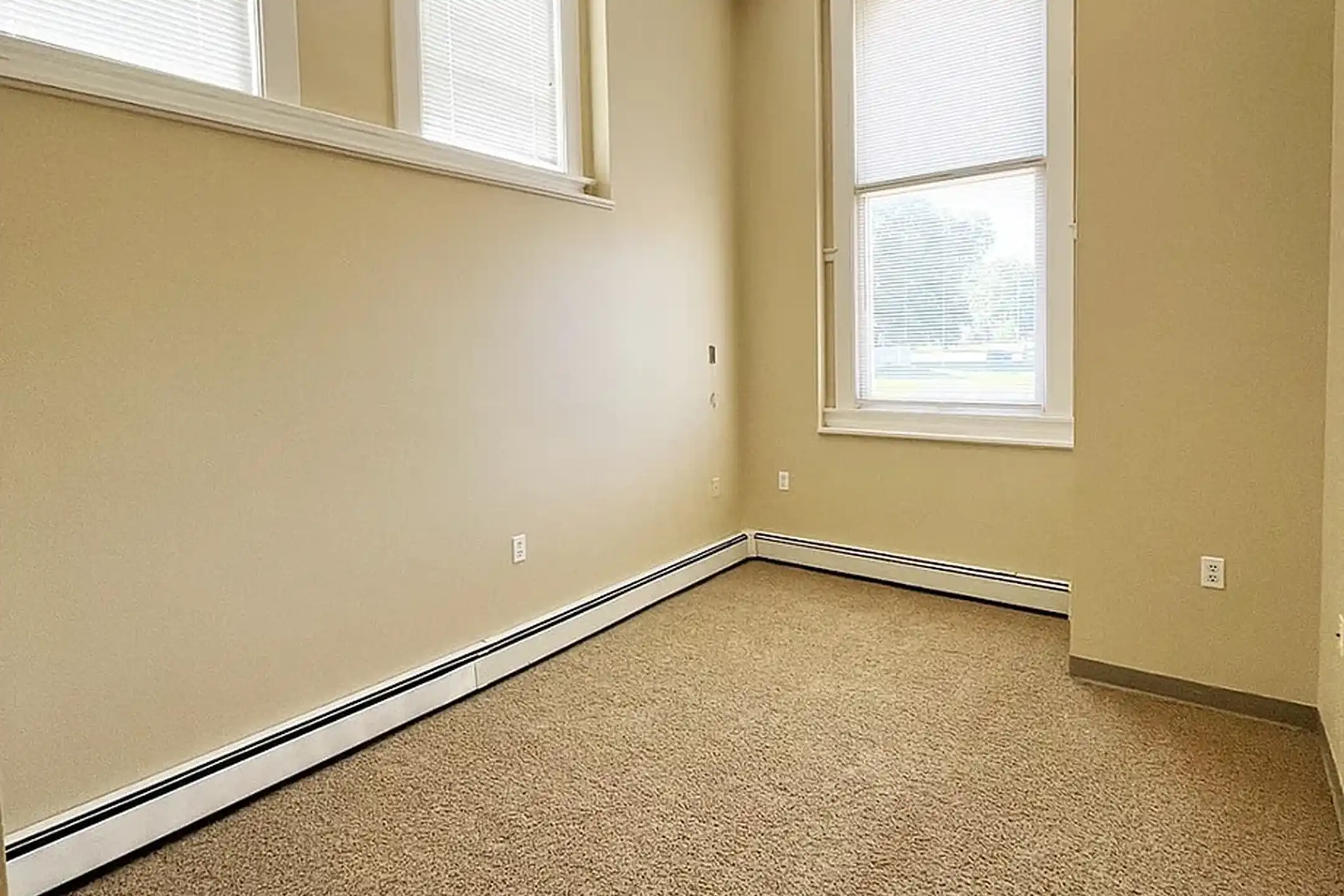 Stonehouse Apartments - Cannon Falls, MN 55009 | ApartmentGuide.com