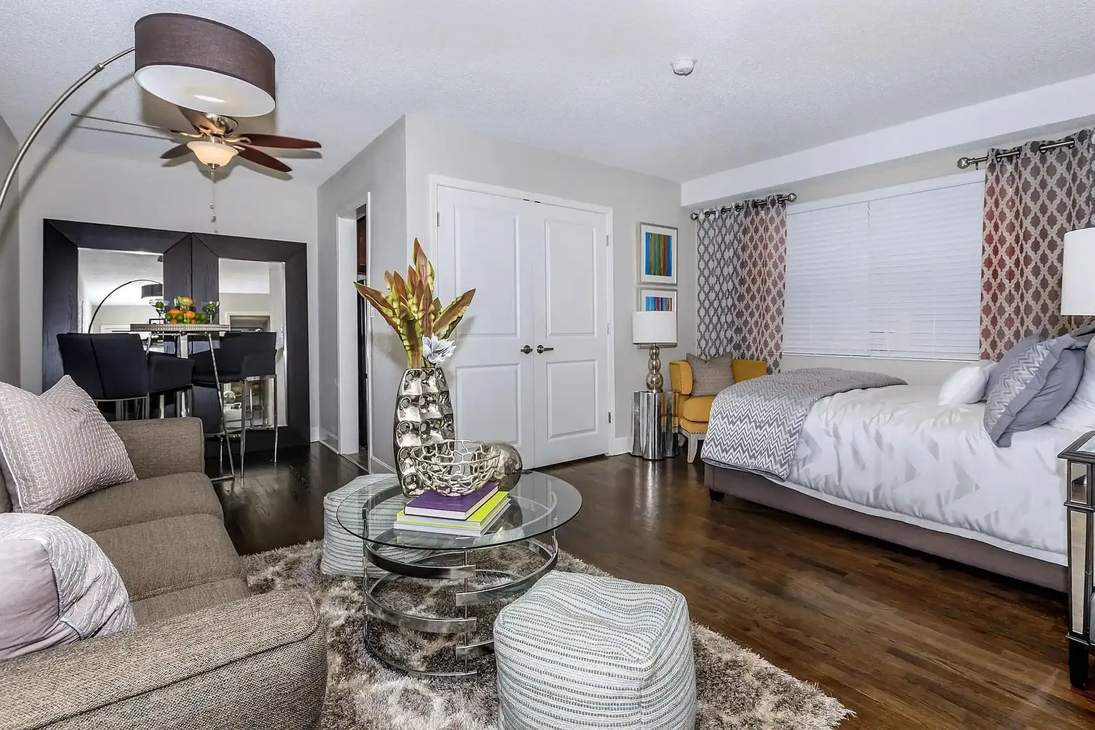 Infinity Plaza West - Kansas City, MO 64111 | ApartmentGuide.com