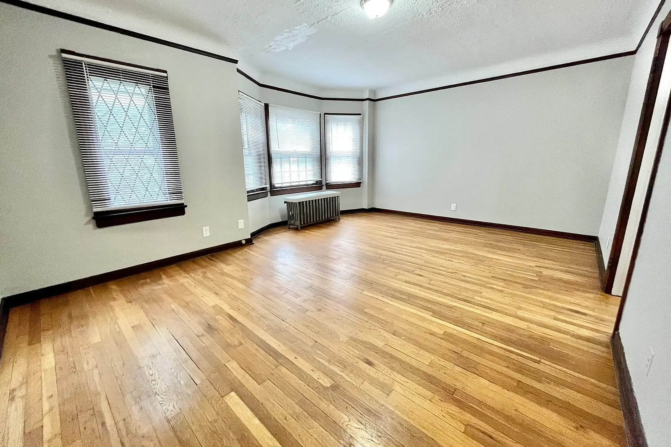 Kenilworth Avenue Apartments - Lakewood, OH 44107 | ApartmentGuide.com