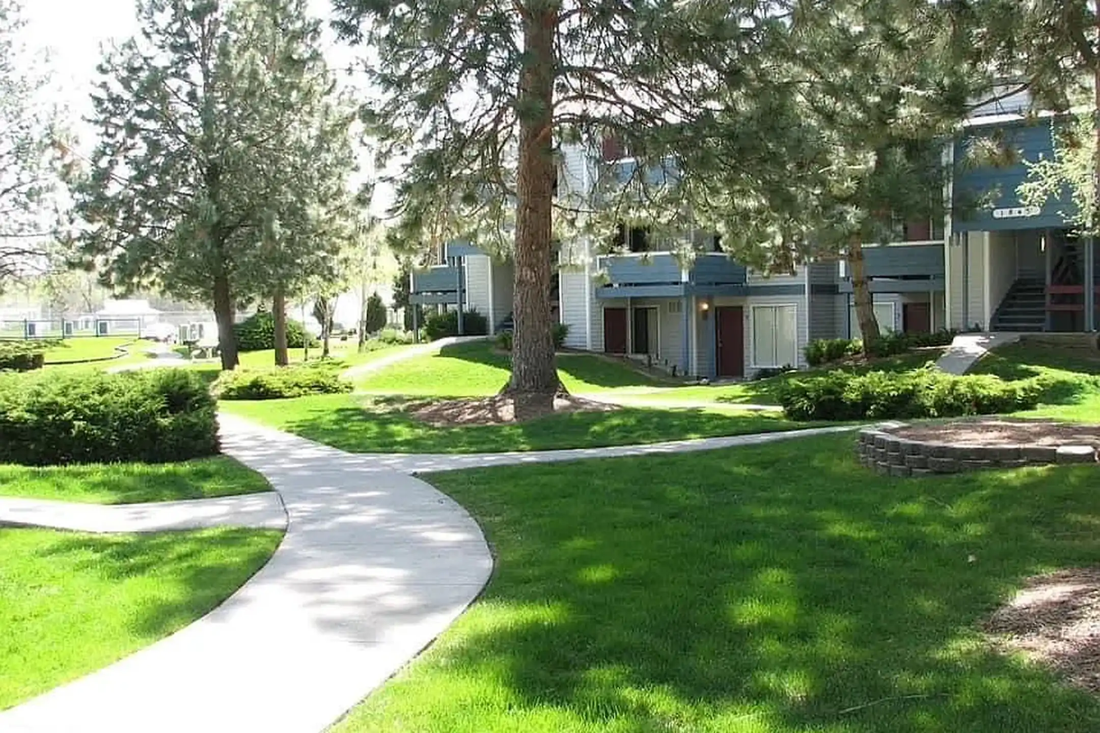 Eagle Pointe Apartments - Boise, ID 83706 | ApartmentGuide.com