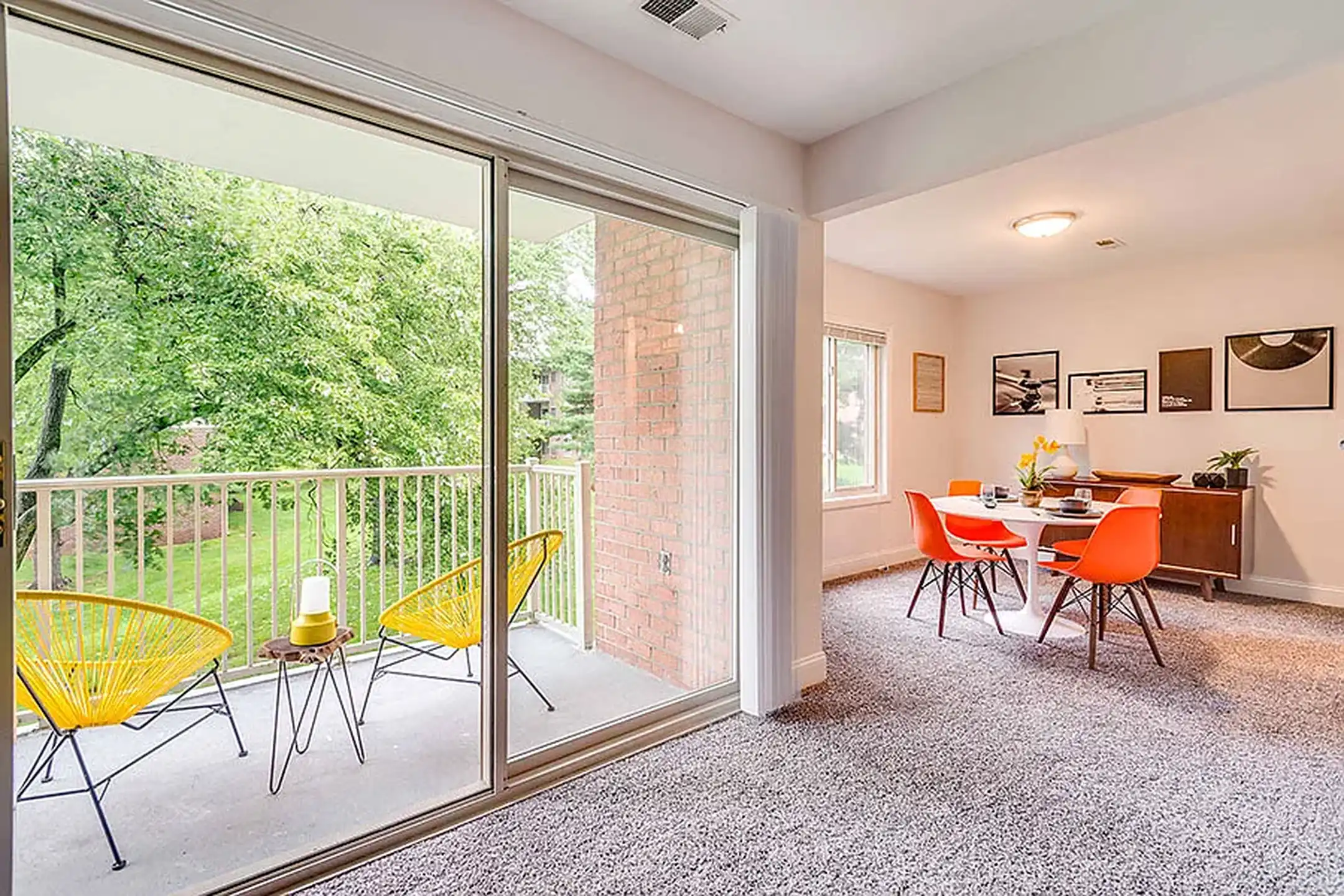 Padonia Village Apartments - Timonium, MD 21093 | ApartmentGuide.com
