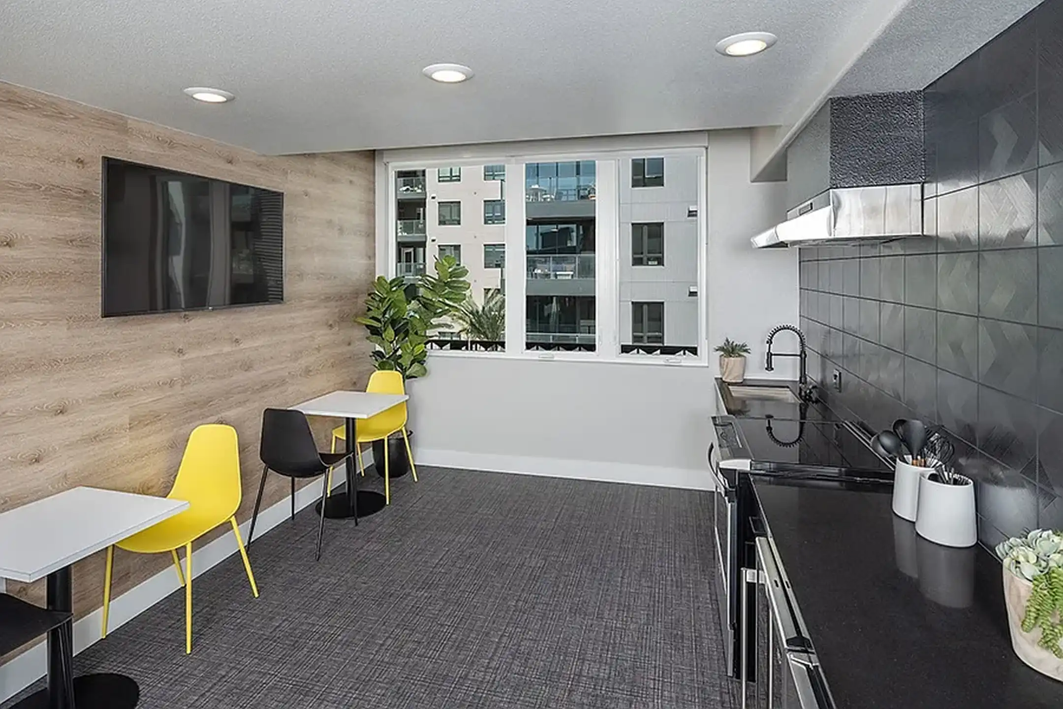 Electric Lofts - Oakland, CA 94612 | ApartmentGuide.com