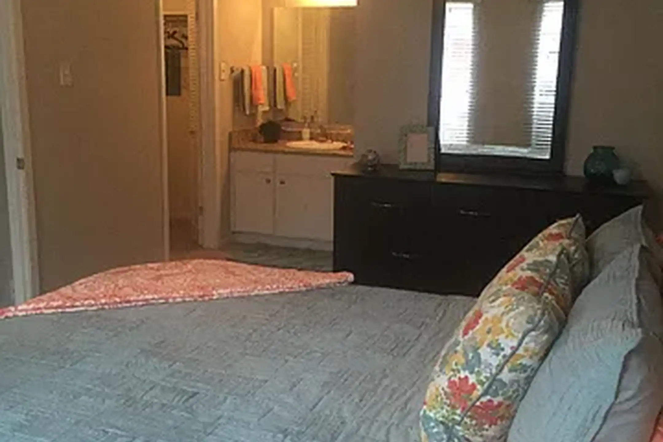 Midtown 250 - Mobile, AL 36606 | ApartmentGuide.com