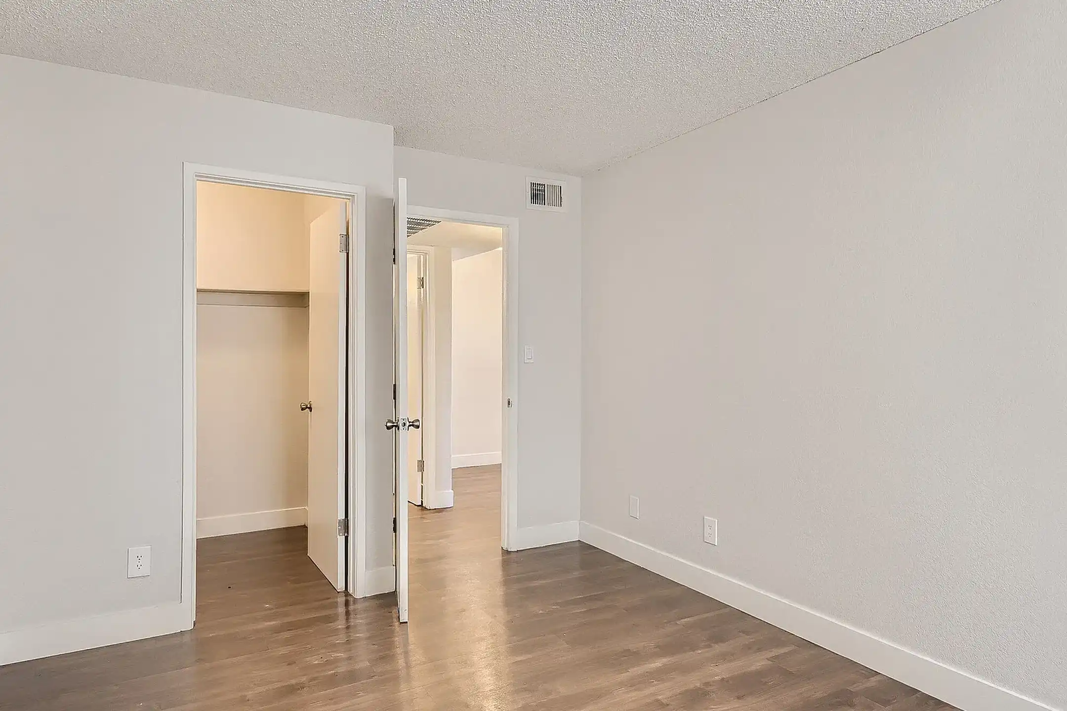 Ava Park - Phoenix, AZ 85017 | ApartmentGuide.com
