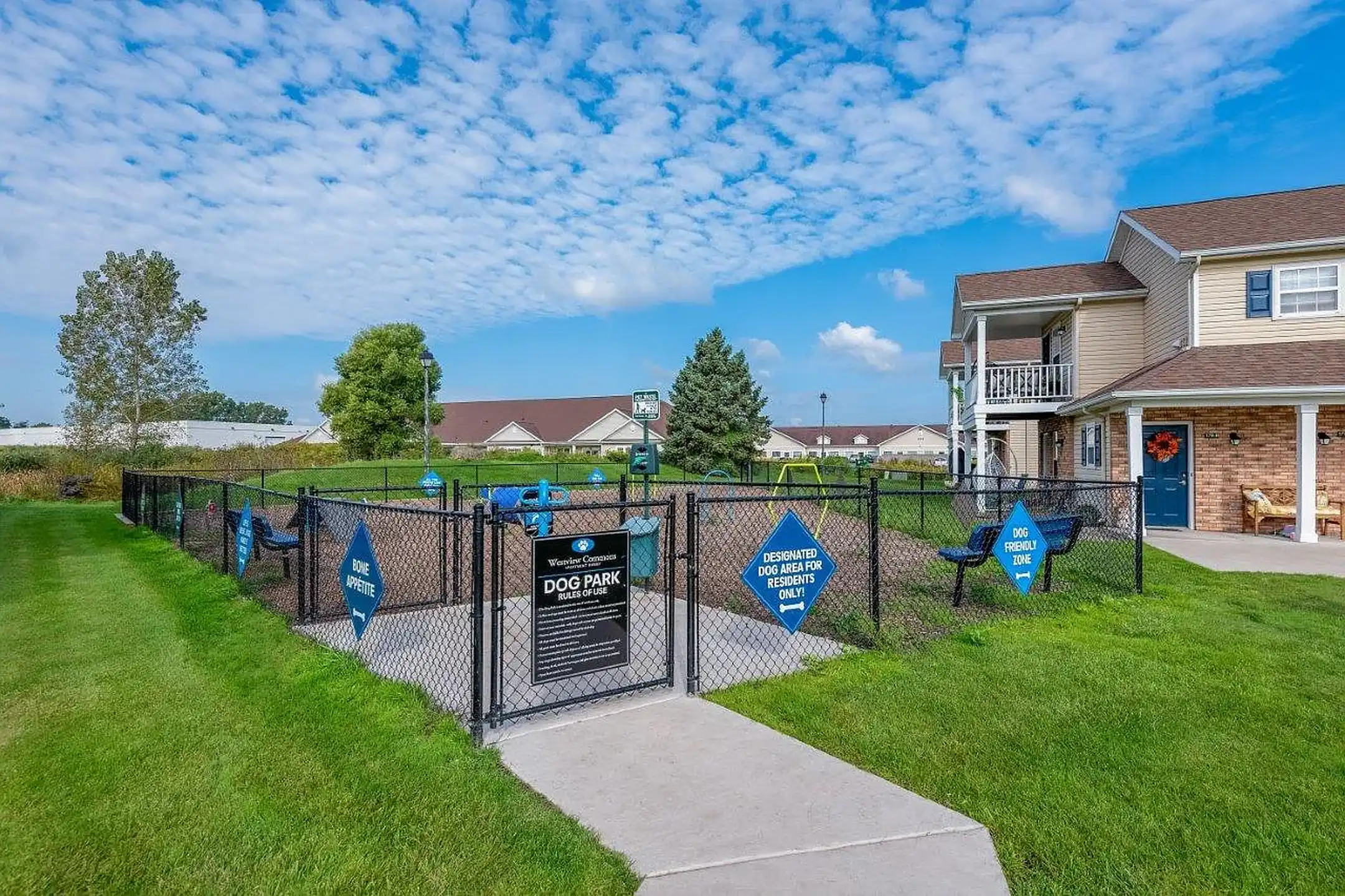 Westview Commons Apartment Homes - Rochester, NY 14624 | ApartmentGuide.com