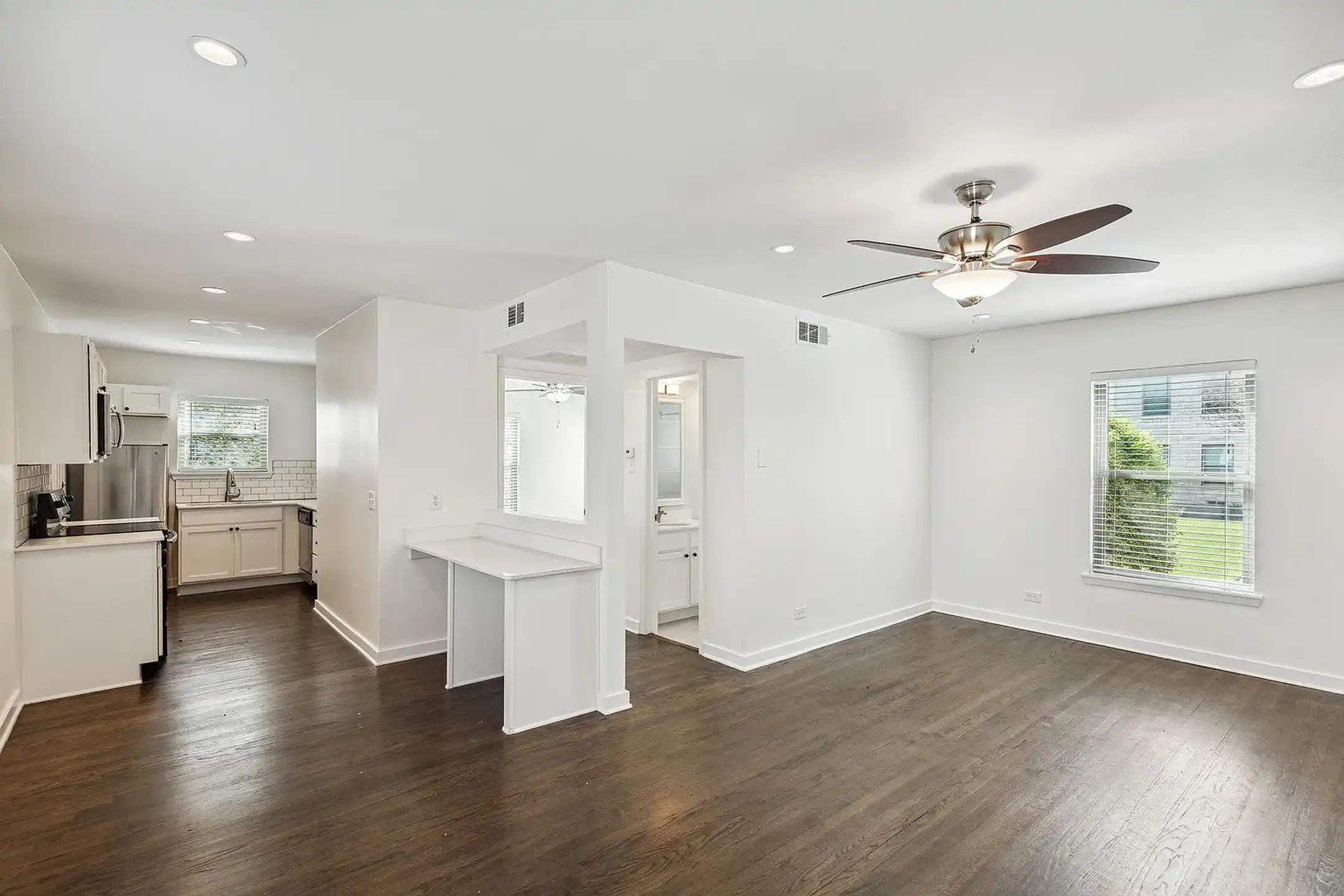 Devonshire Apartments - Dallas, TX 75209 | ApartmentGuide.com