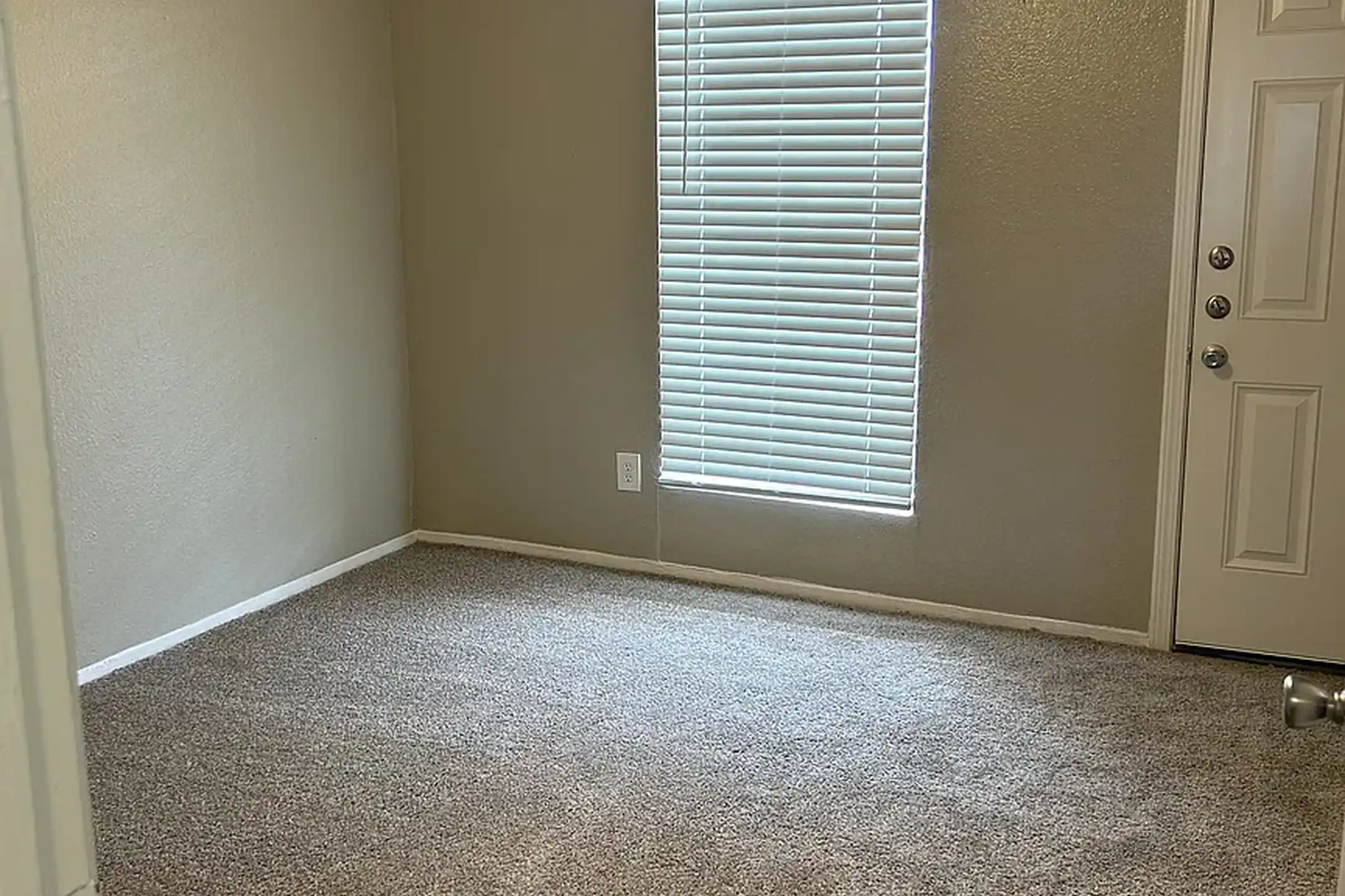 Gardens of Bissonnet - Houston, TX 77074 | ApartmentGuide.com